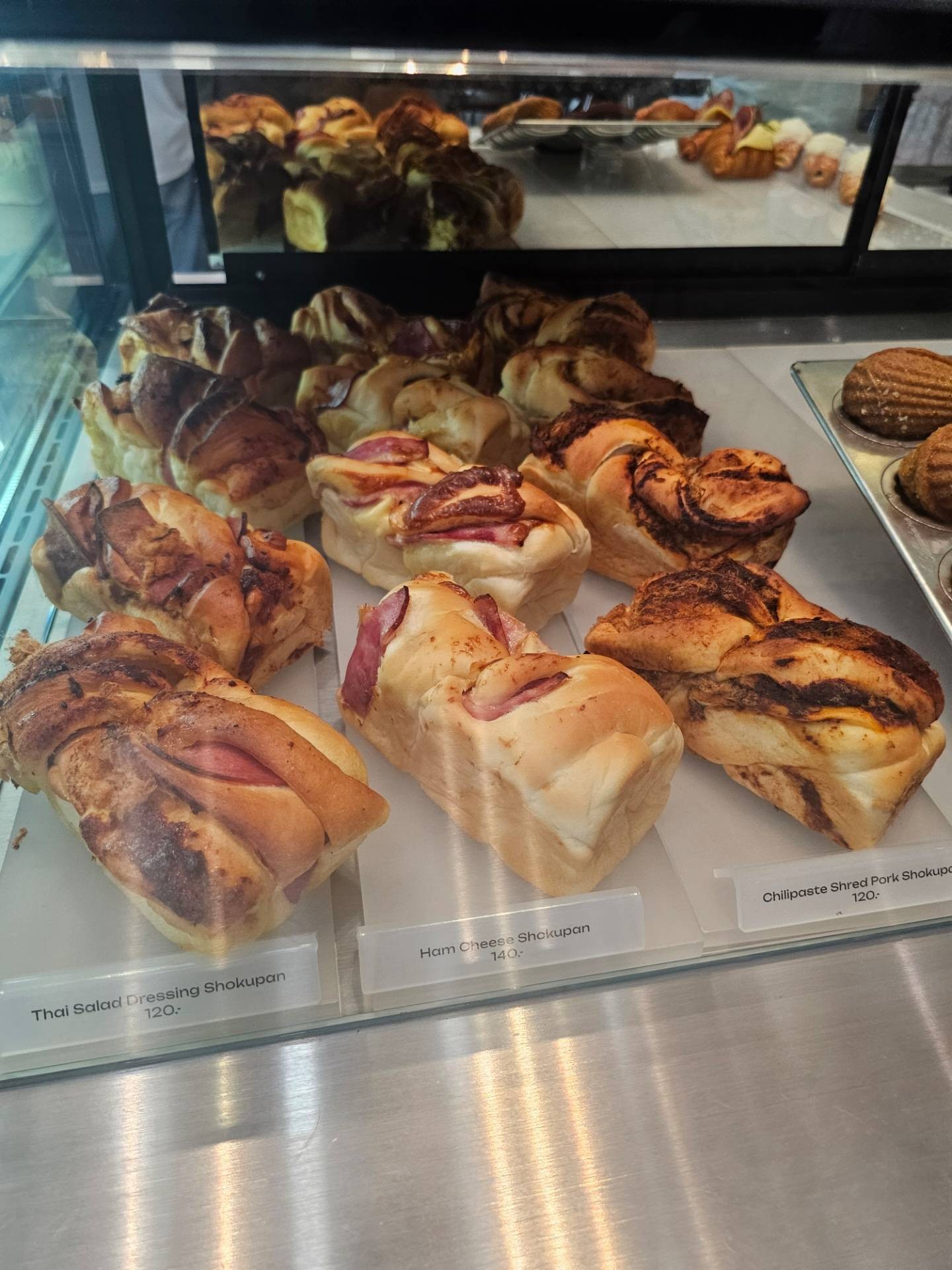 ขนมปัง ร้าน 160 pastry&specialty coffee 160 pastry&specialty coffee