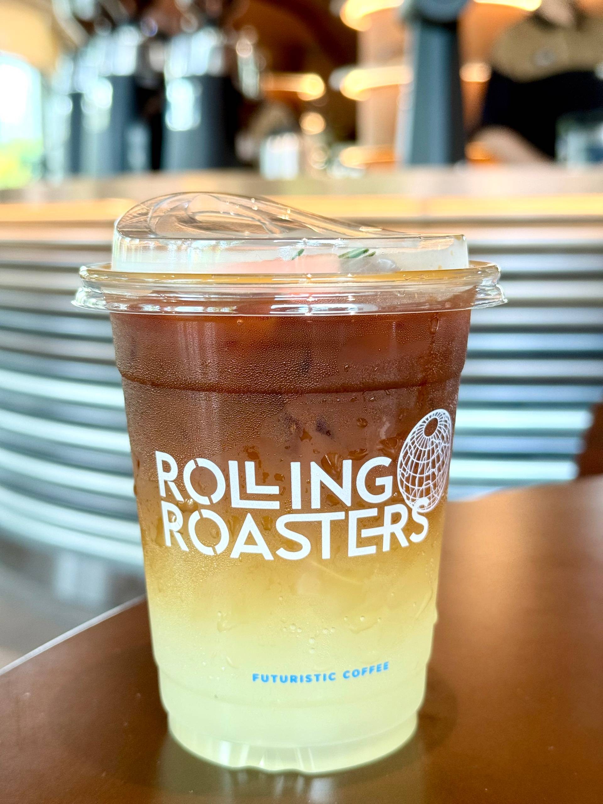 Yuzano ร้าน Rolling Roasters Charn At The Avenue