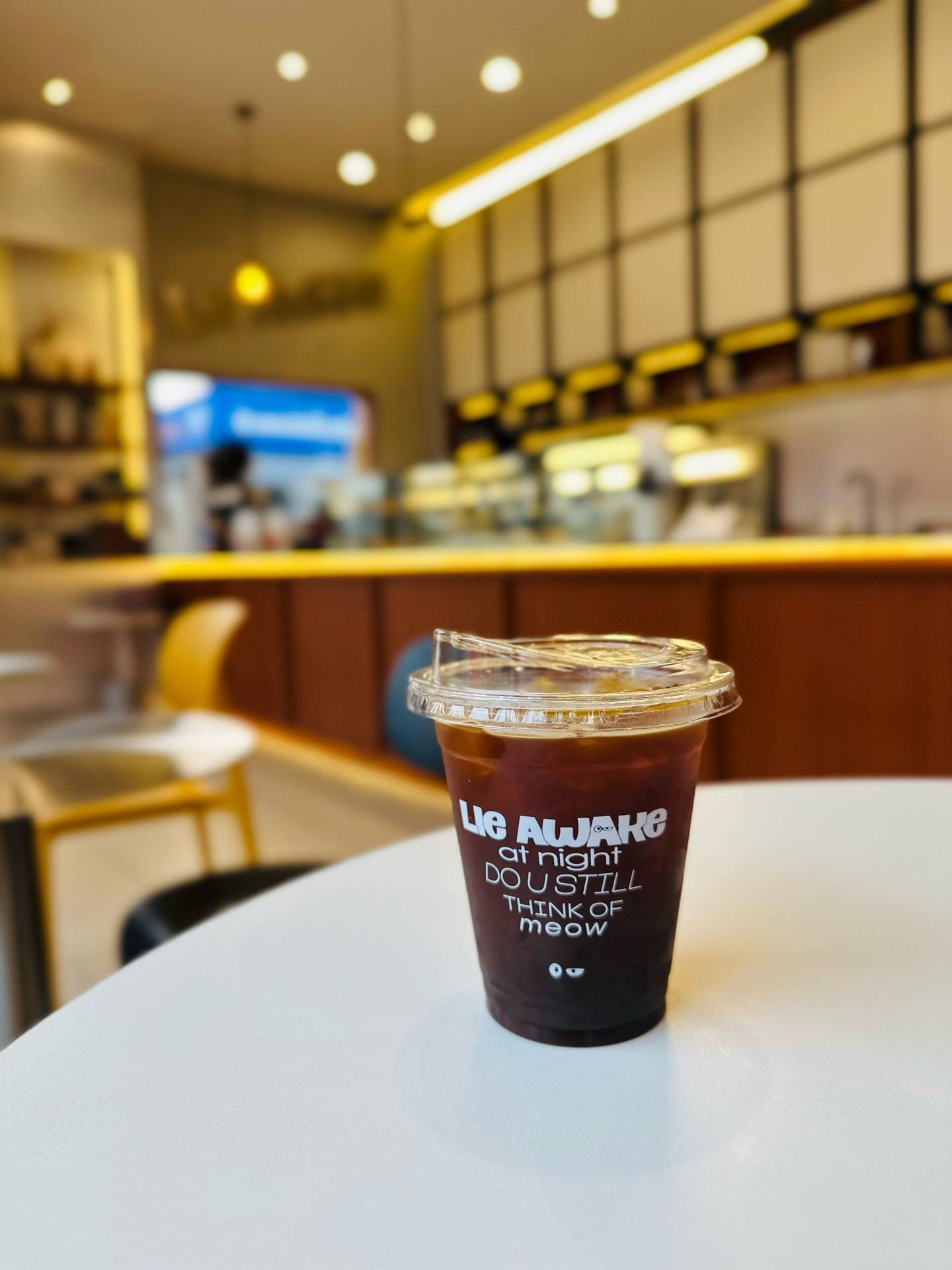 รีวิว LIE AWAKE Phetkasem 25 - กาแฟดีๆ ในปั๊มคาลเท็กซ์ ย่านถนนเพชรเกษม
