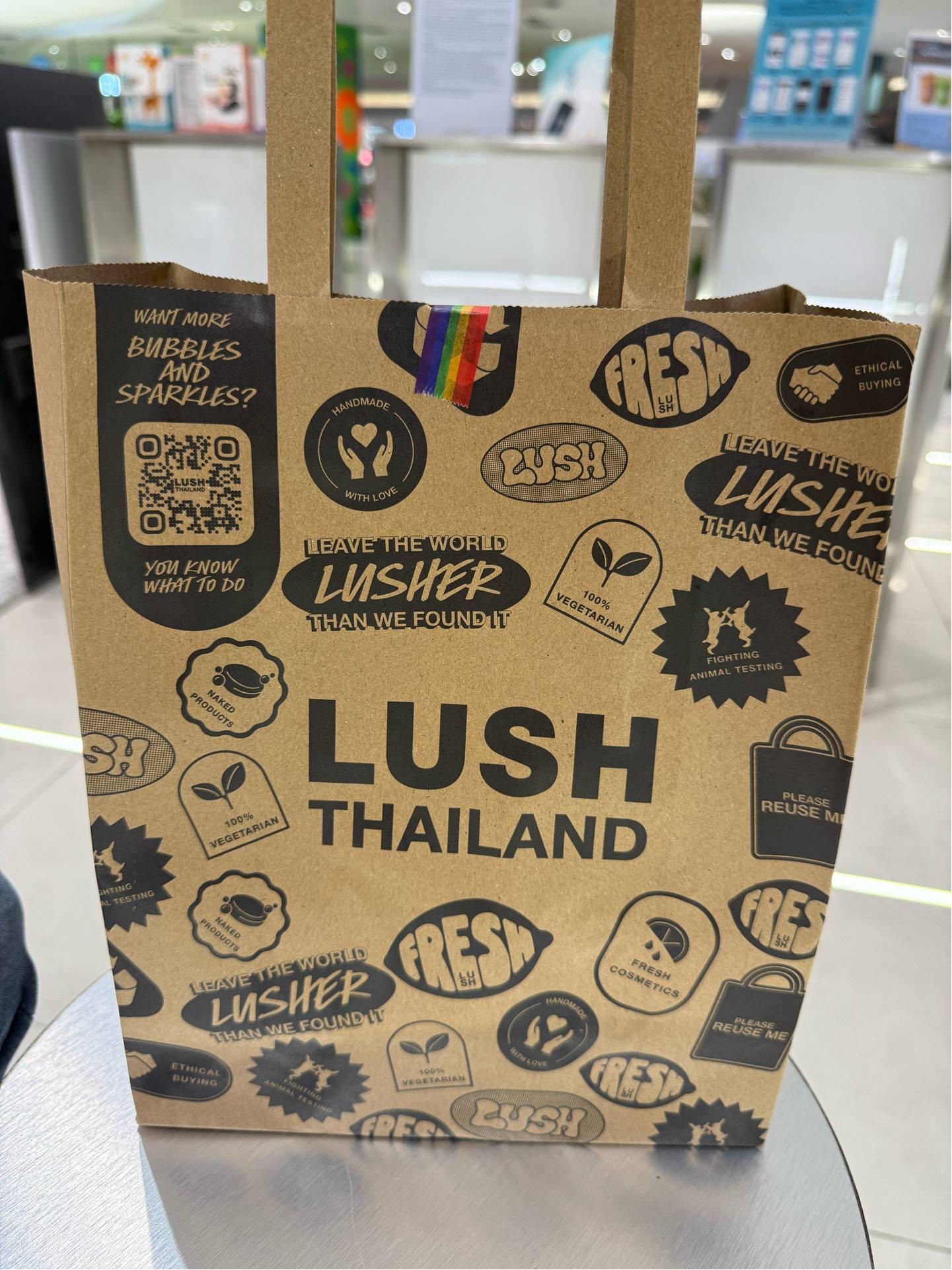 LUSH ICONSIAM - รีวิวสถานที่ท่องเที่ยว