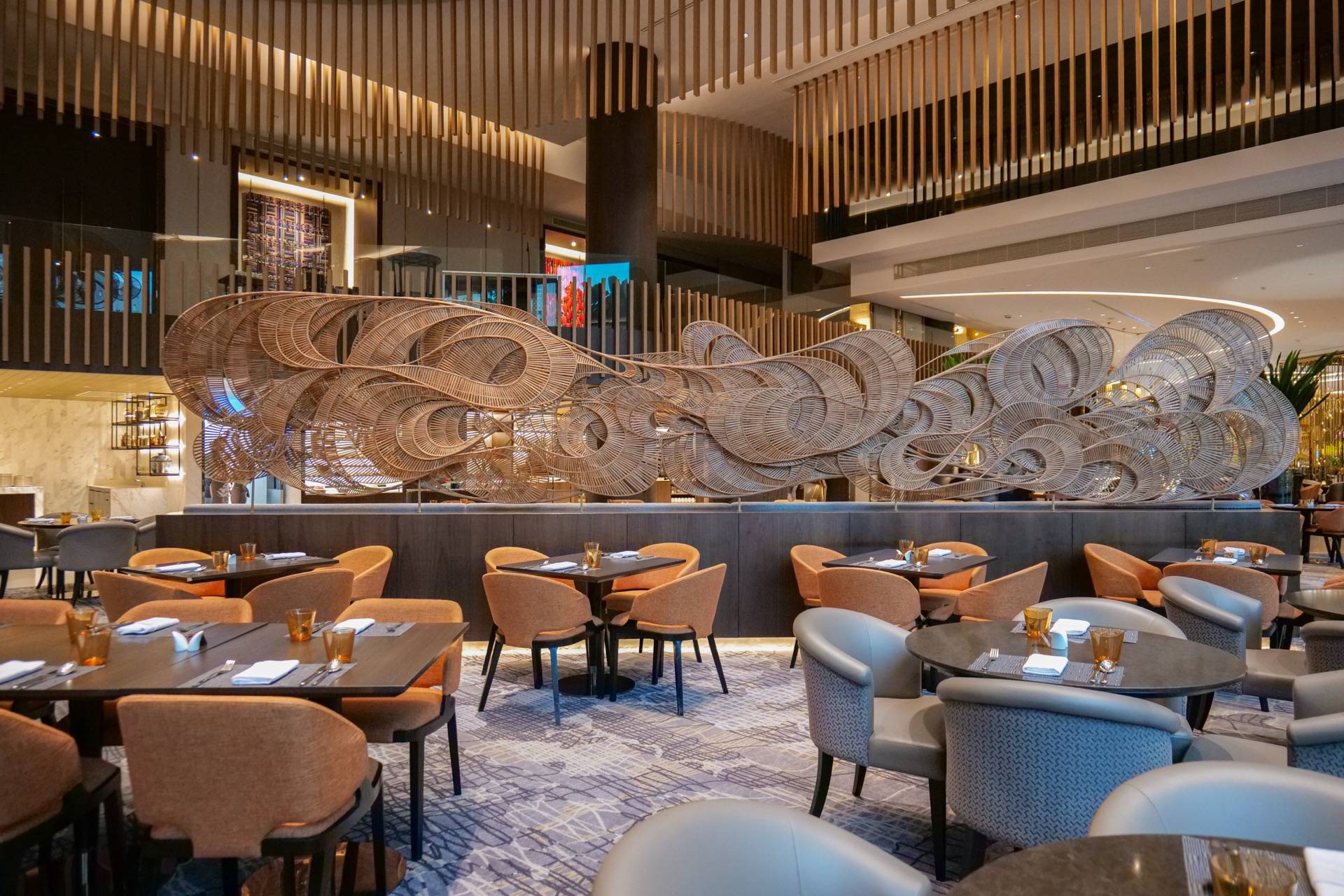 รีวิว Savio Chatrium Grand Hotel - 1,800 ล็อบสเตอร์เทอร์มิดอร์ ฟัวกราส์ ...