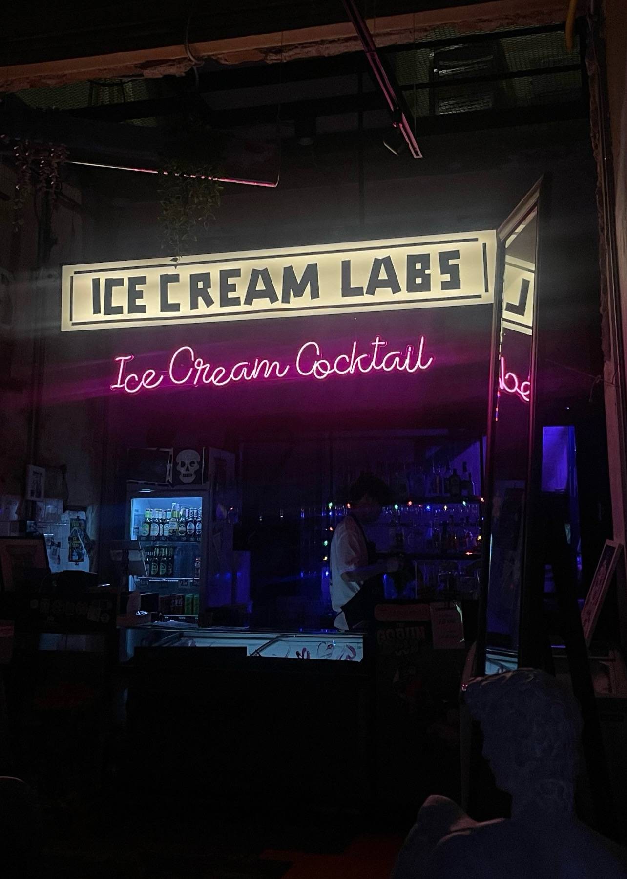 รีวิว Ice Cream Labs นานาเยาวราช - คาเฟ่ไอศกรีมสุดเก๋ ซอยนานา
