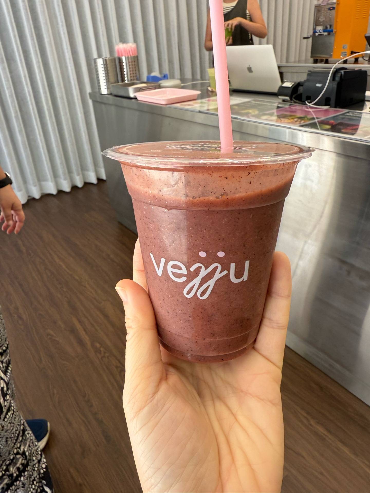 รีวิว Vejju (เวจจุ) Veggie Smoothies สีลม - น้ำผักผลไม้ปั่นแบบเฮลตี้จริงๆ แต่ก็ยังอร่อย