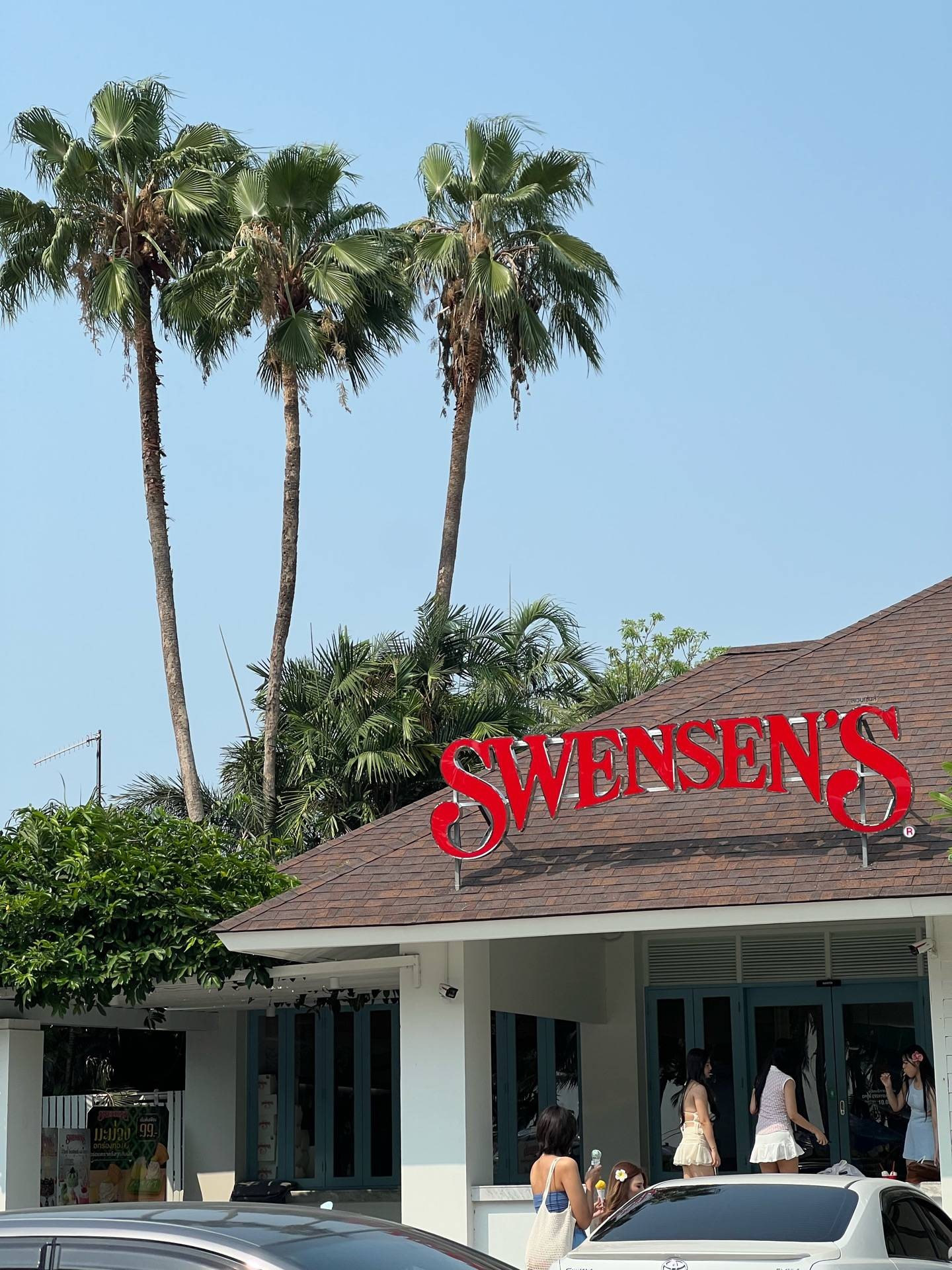 รีวิว Swensen's บางแสนบีช - Swensen’s ทะเลบางแสน
