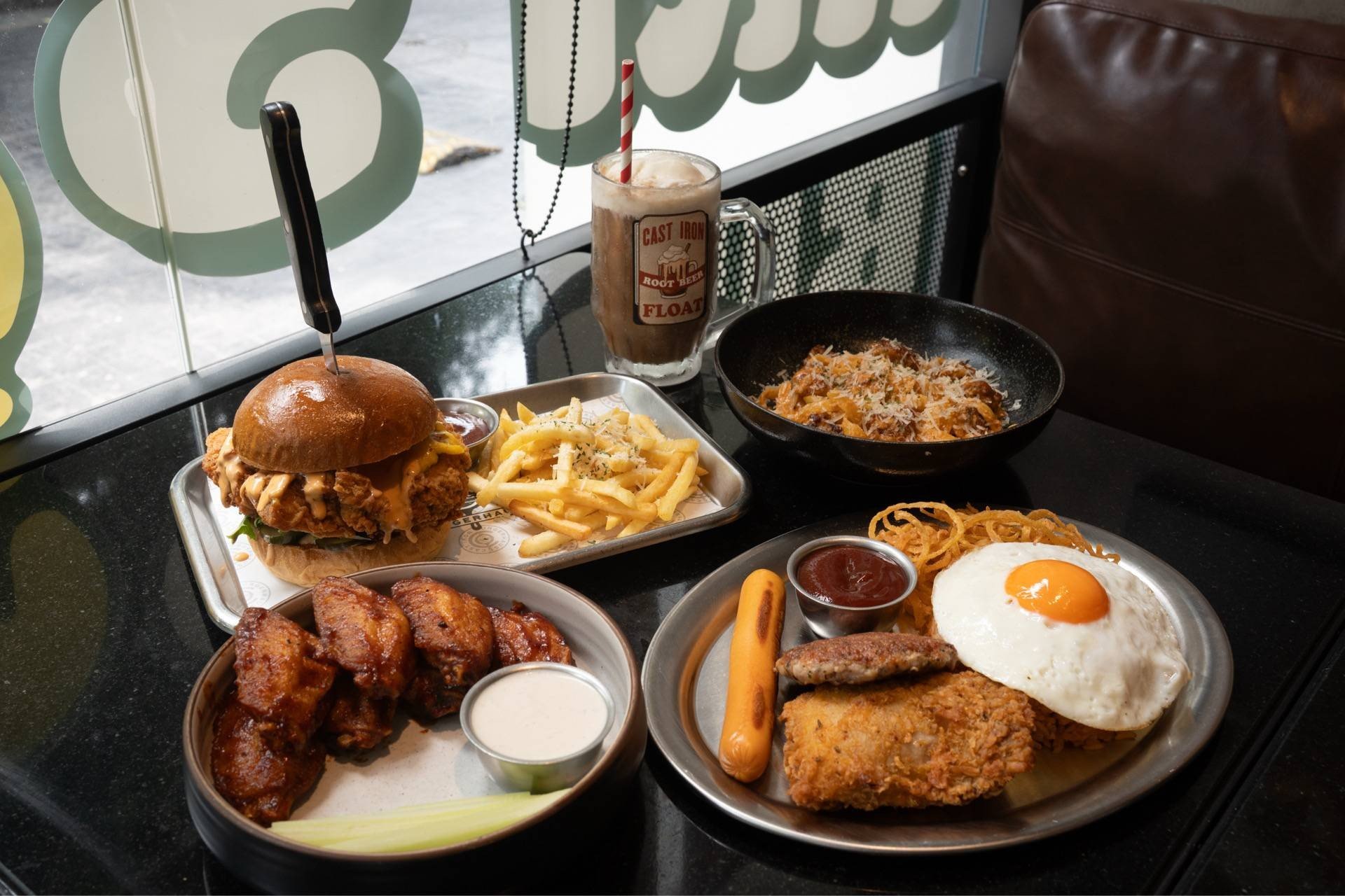 รีวิว Cast Iron Burgerhaus - ร้านเบอร์เกอร์ที่ต้องไม่พลาดเลย