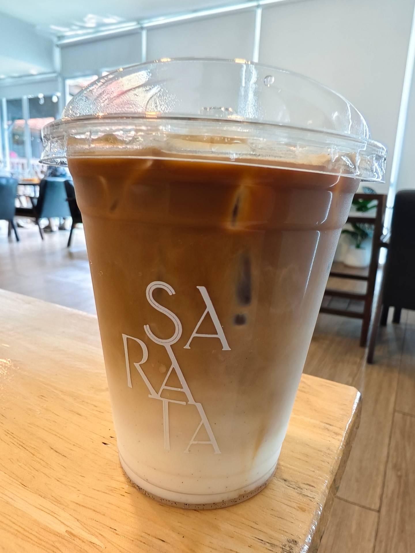 ลาเต้ ร้าน Sarata Café and Bistro Sarata Café and Bistro
