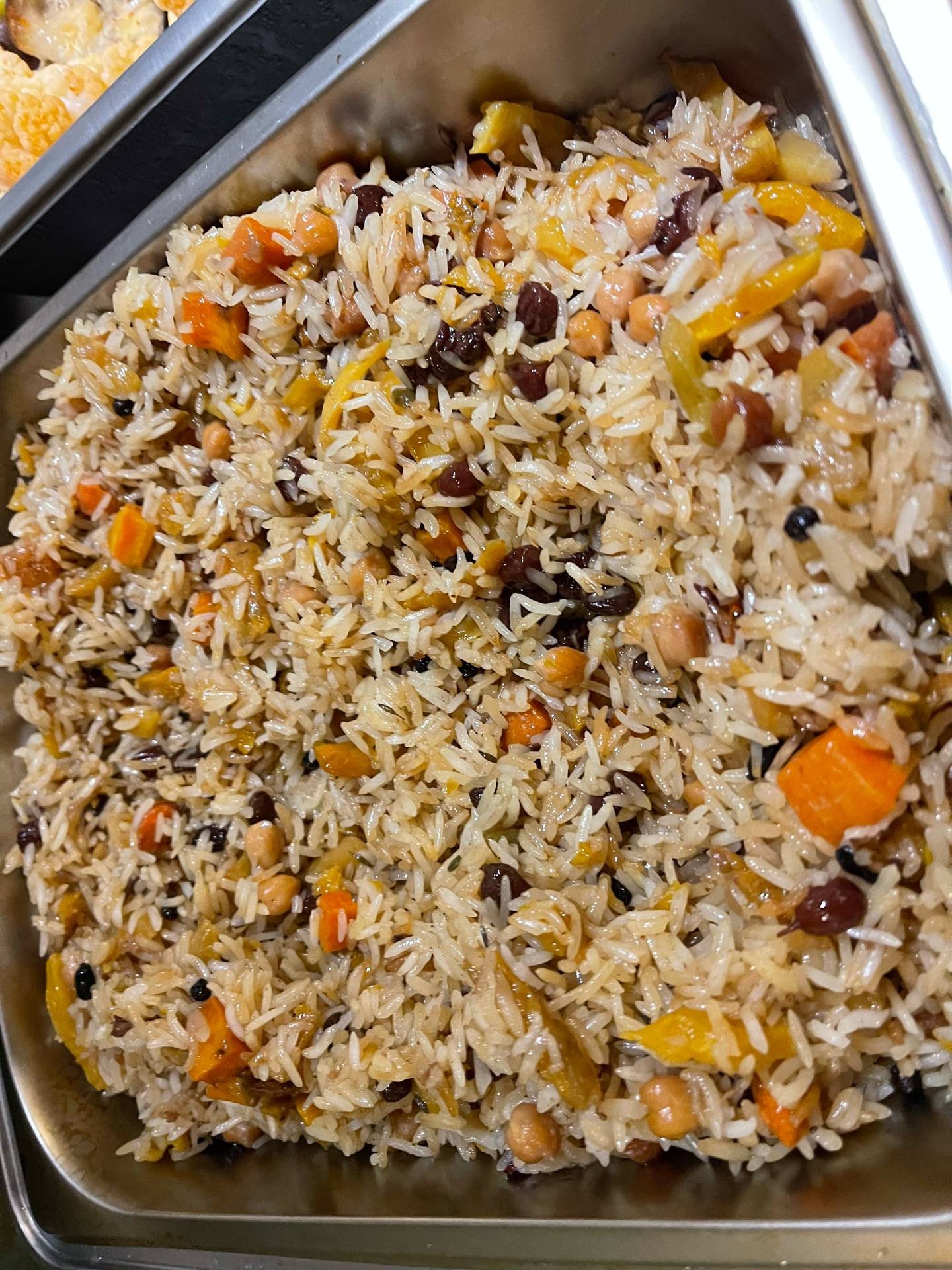 ร้าน Besh Qozon Pilaf Center | รีวิวร้านอาหาร