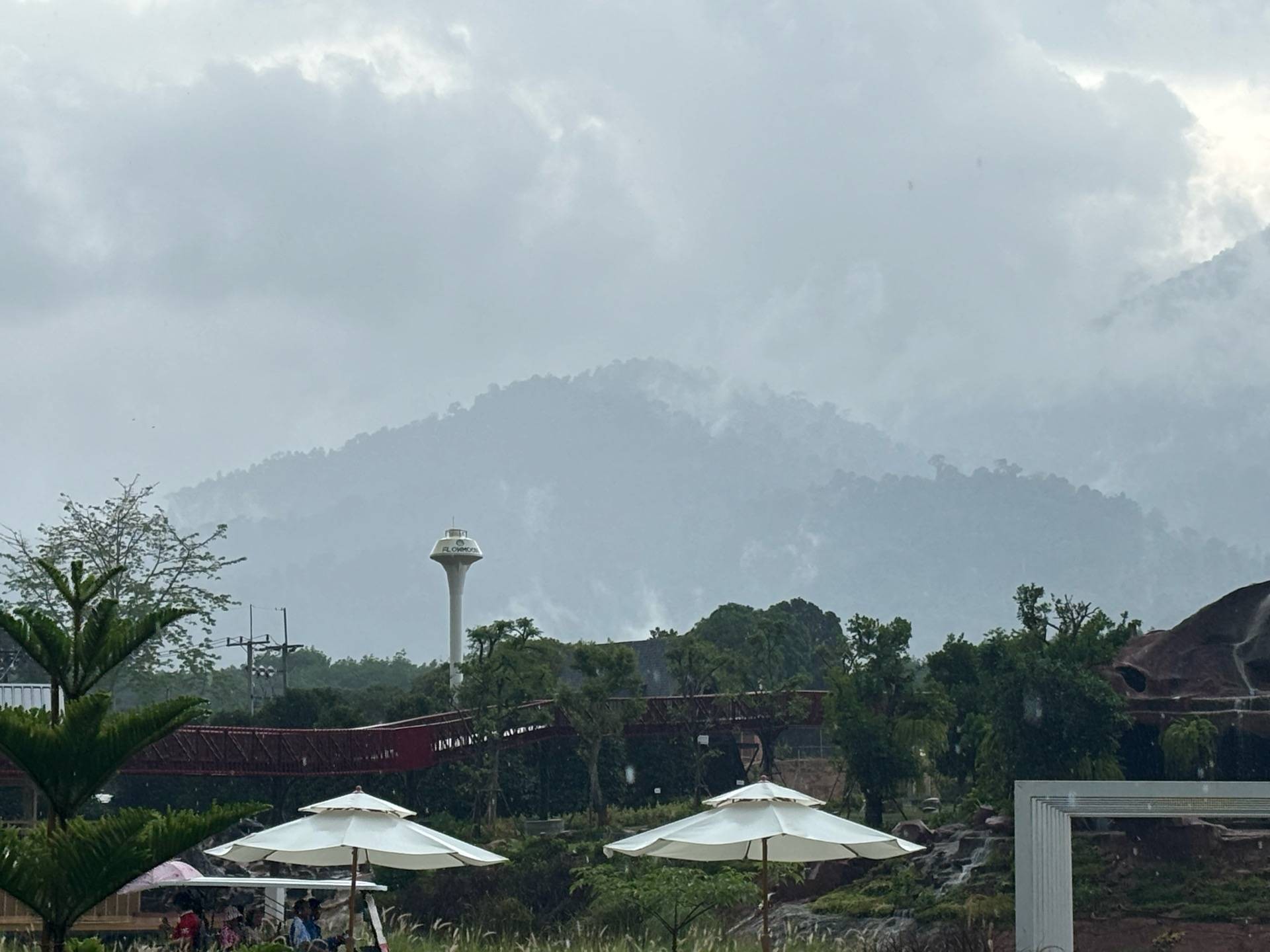 รีวิว Fujijun - วิวคือดีงาม แต่รอคนซาค่อยมาอีกทีดีกว่า