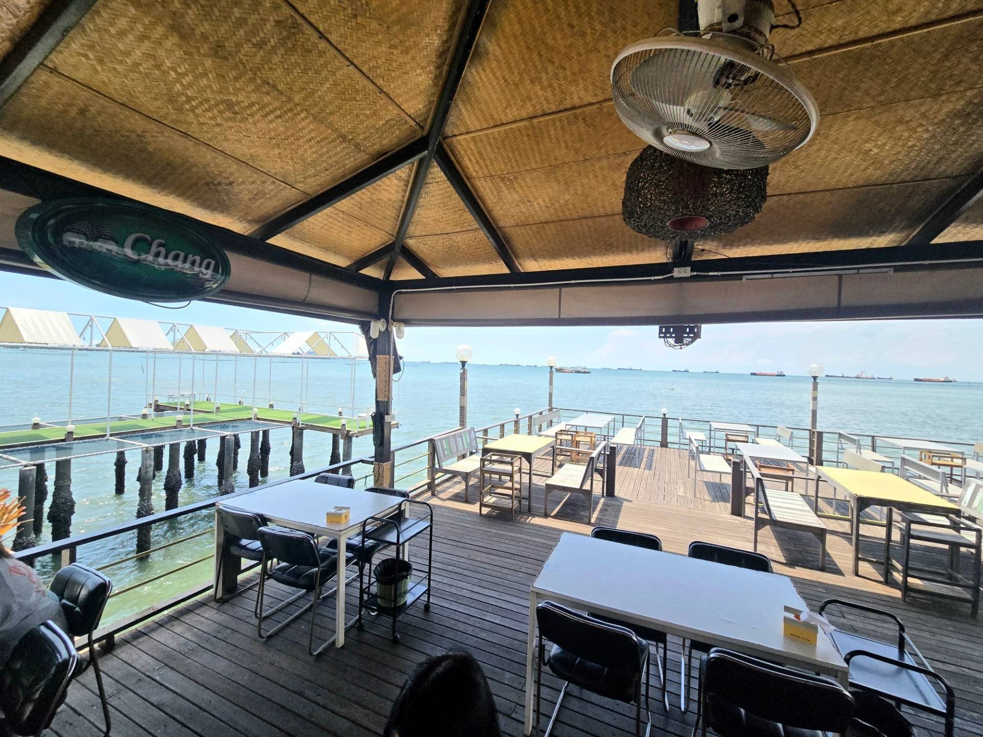 รูป Pop View Sriracha