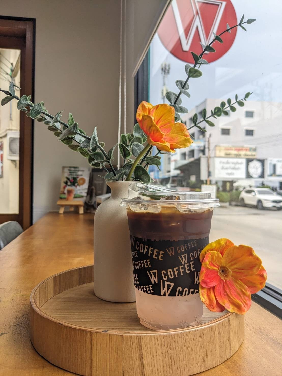 รีวิว W Coffee (Awaken with W) - ร้านกาแฟตัวตึงย่านลาซาล