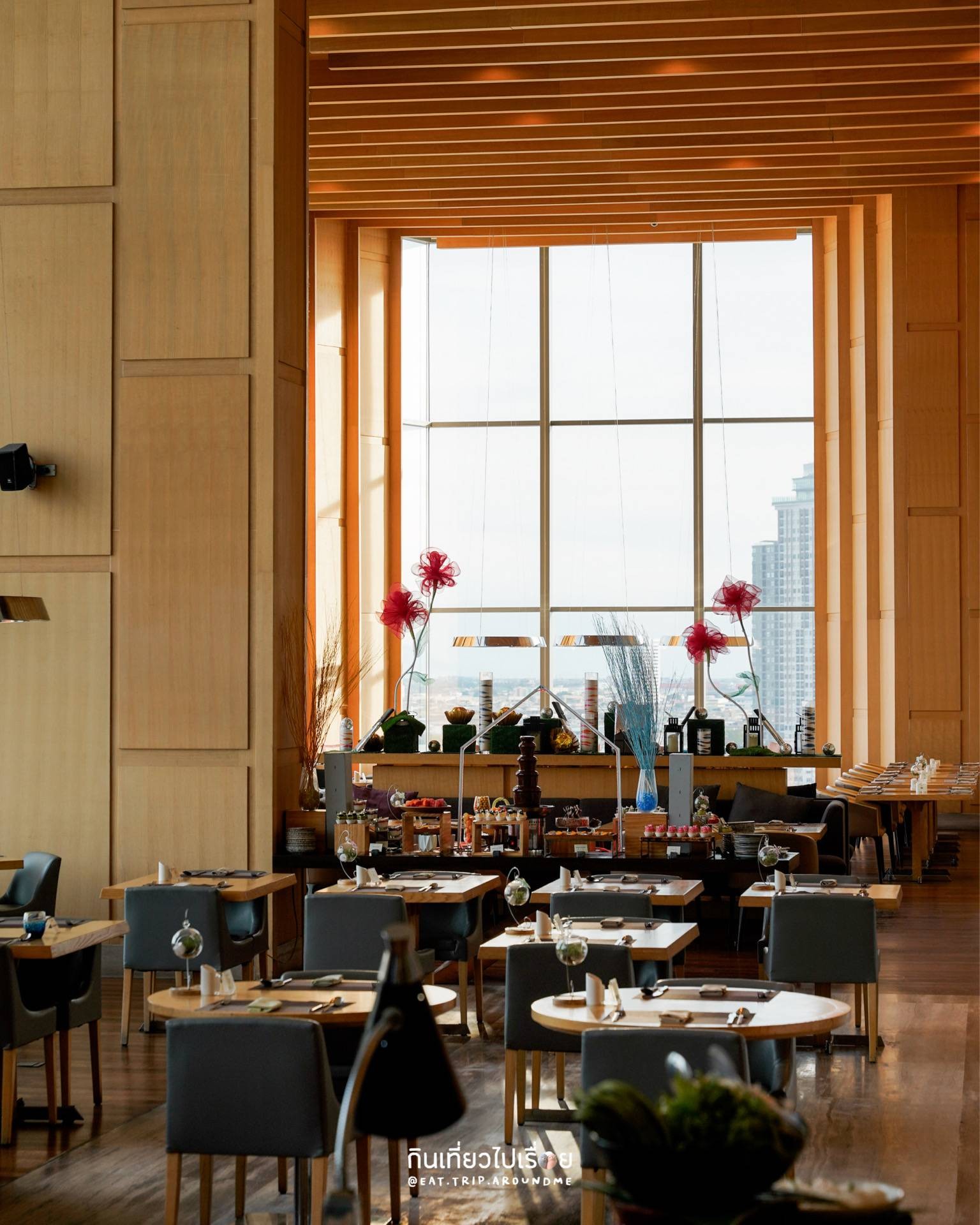 รูป Skyline Restaurant Avani+ Riverside Bangkok Hotel