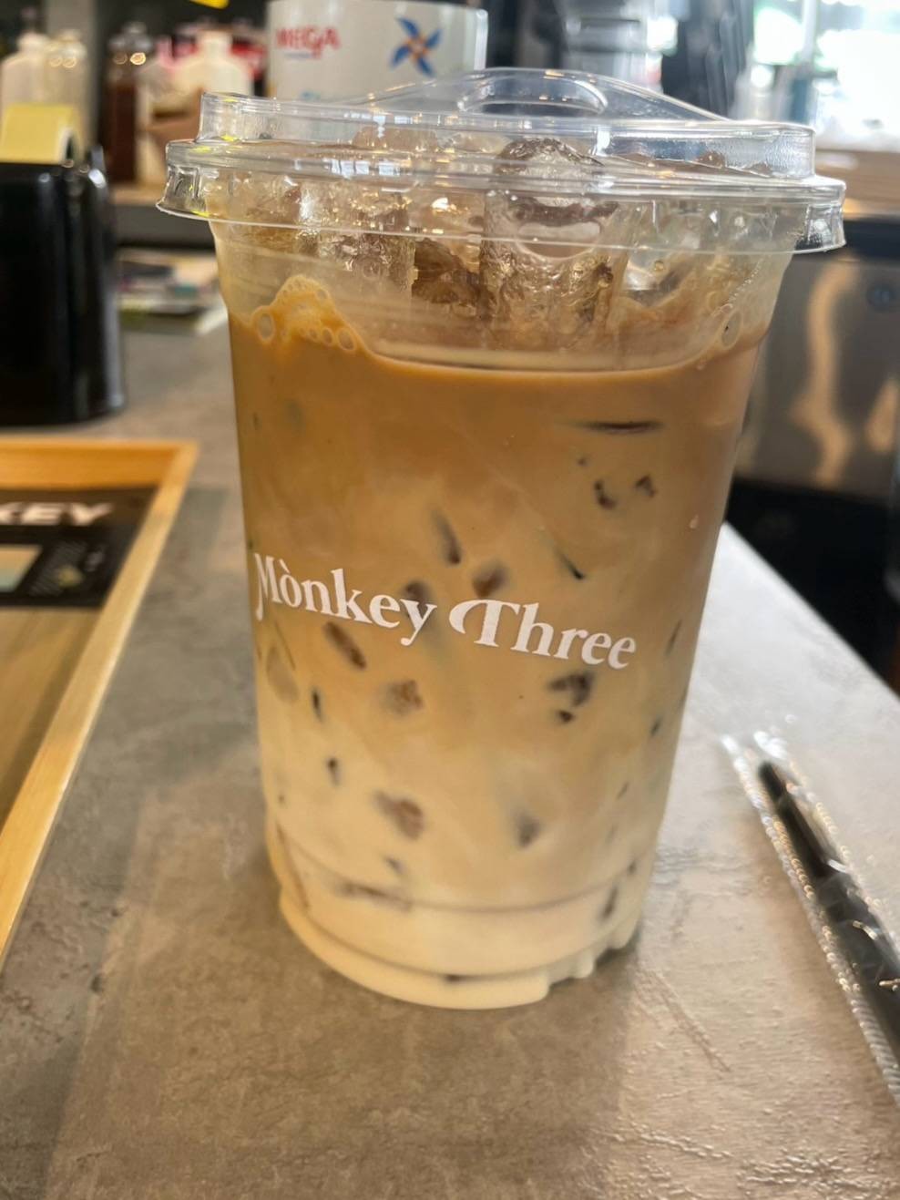 รีวิว MONKEY THREE COFFEE • กาแฟคั่วสดใหม่..หอมกรุ่นทุกวัน ตลาดแม่สไบ ...