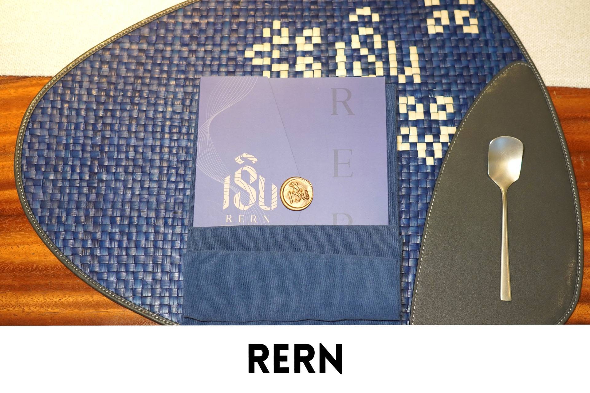 รีวิว เริน Rern - 👍 ร้านอาหารใต้เชิงสร้างสรรค์บรรยากาศดี