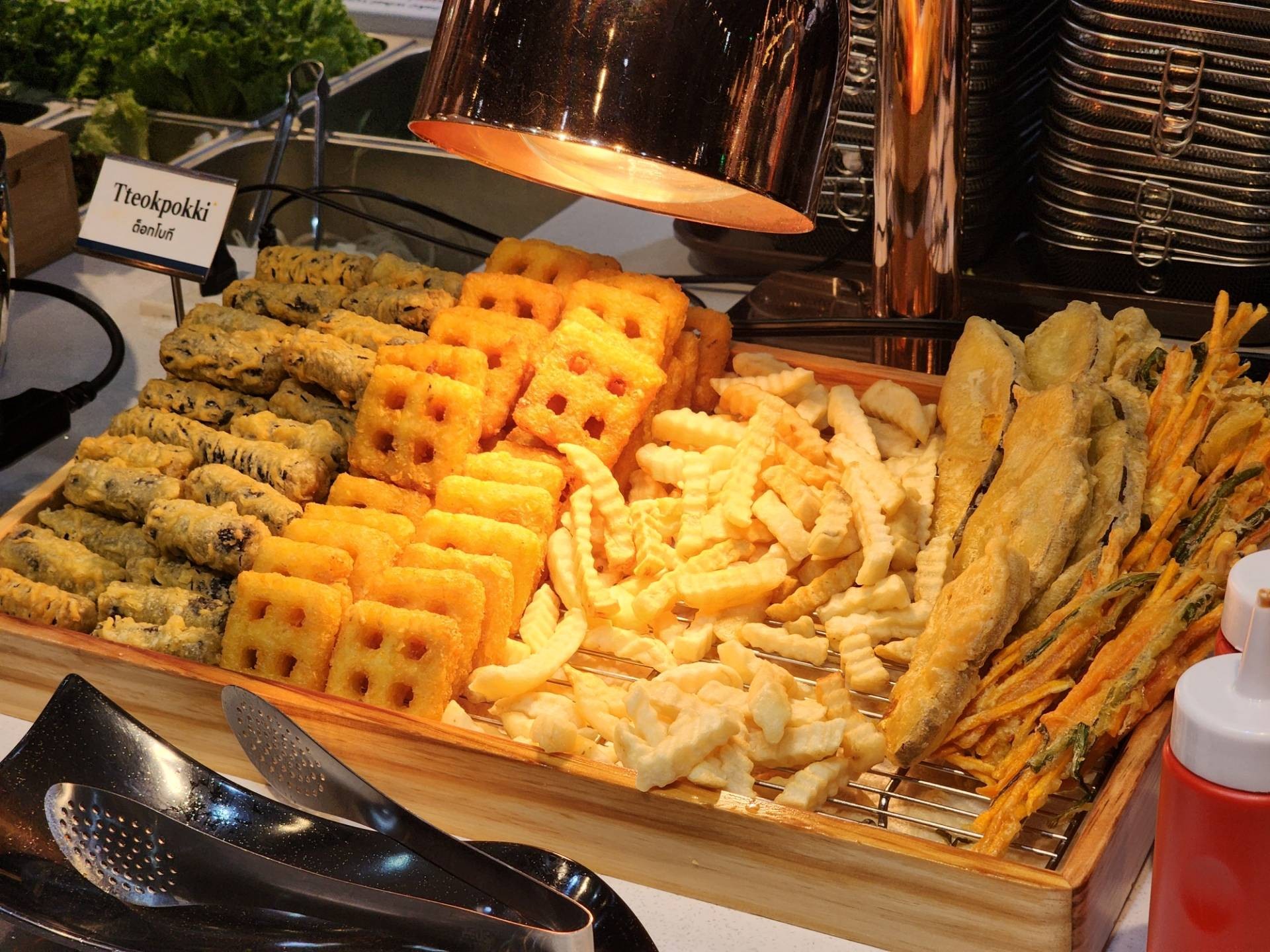 เมนูของทอด • ของทอดยังกรอบดีอยู่ครับ ร้าน Myeongryun Jinsa Galbi ...