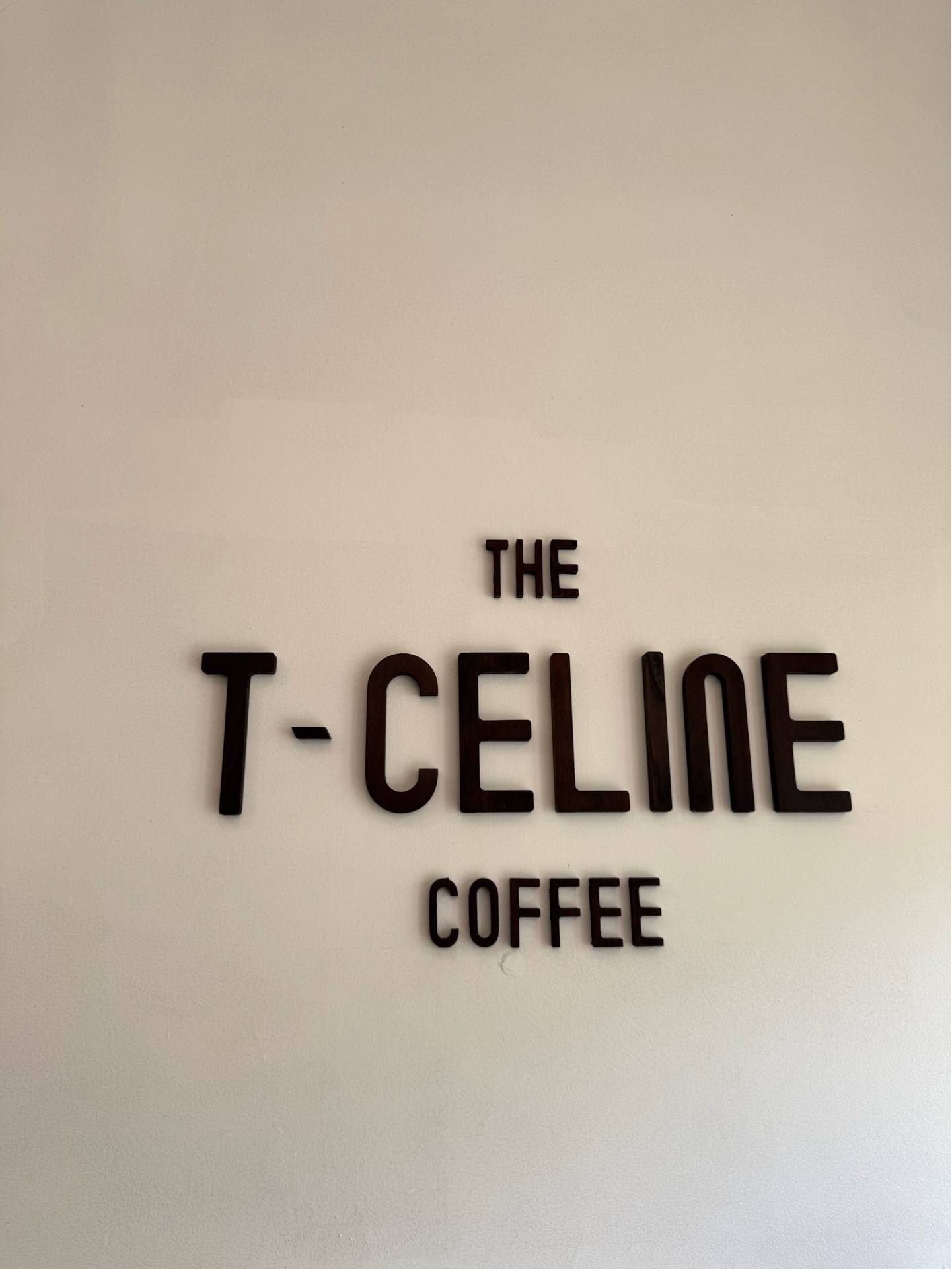 รีวิว CELINE COFFEE & TEA - กาแฟราคาย่อมเยา