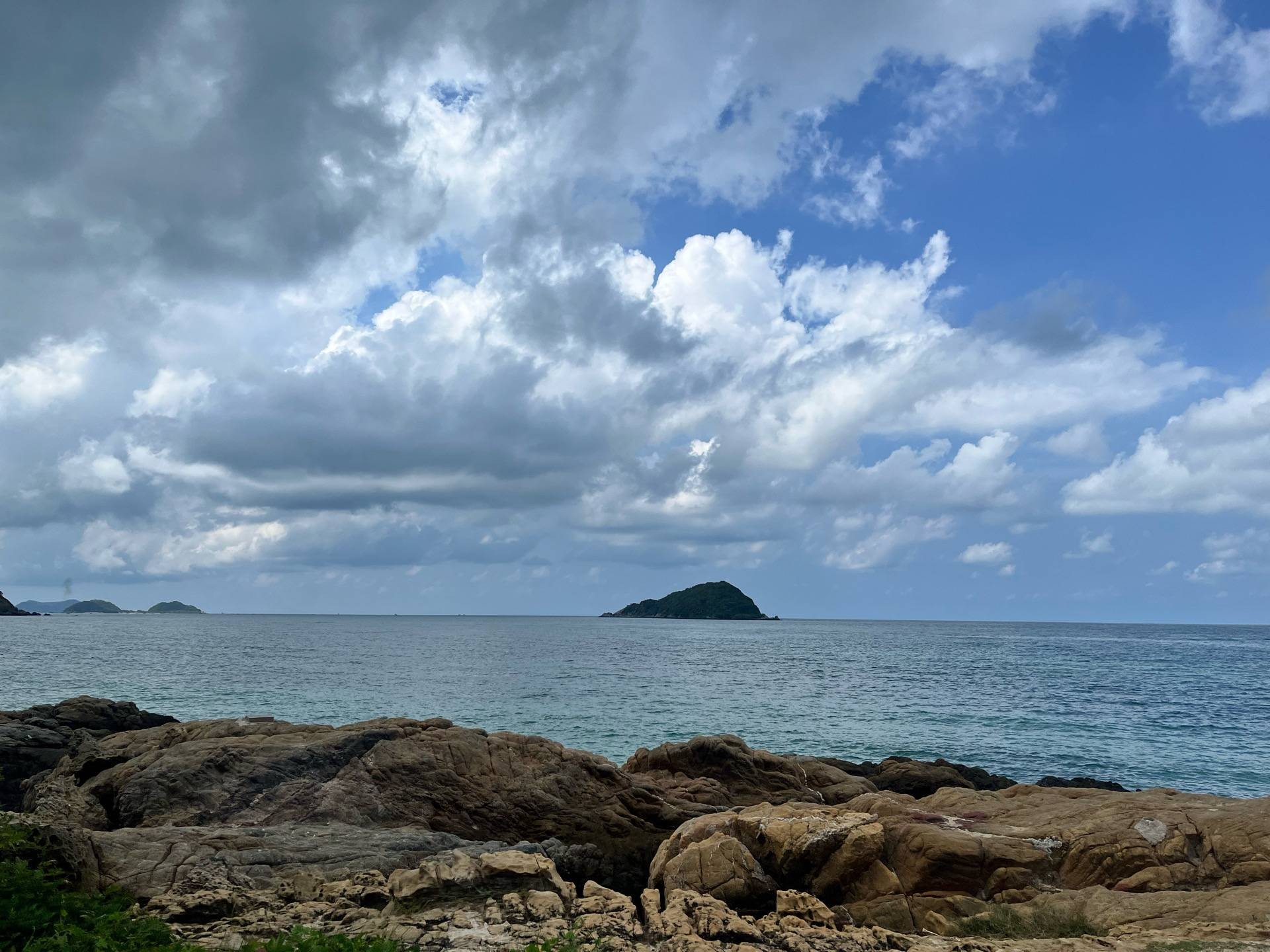 รูป หาดนางรำ
