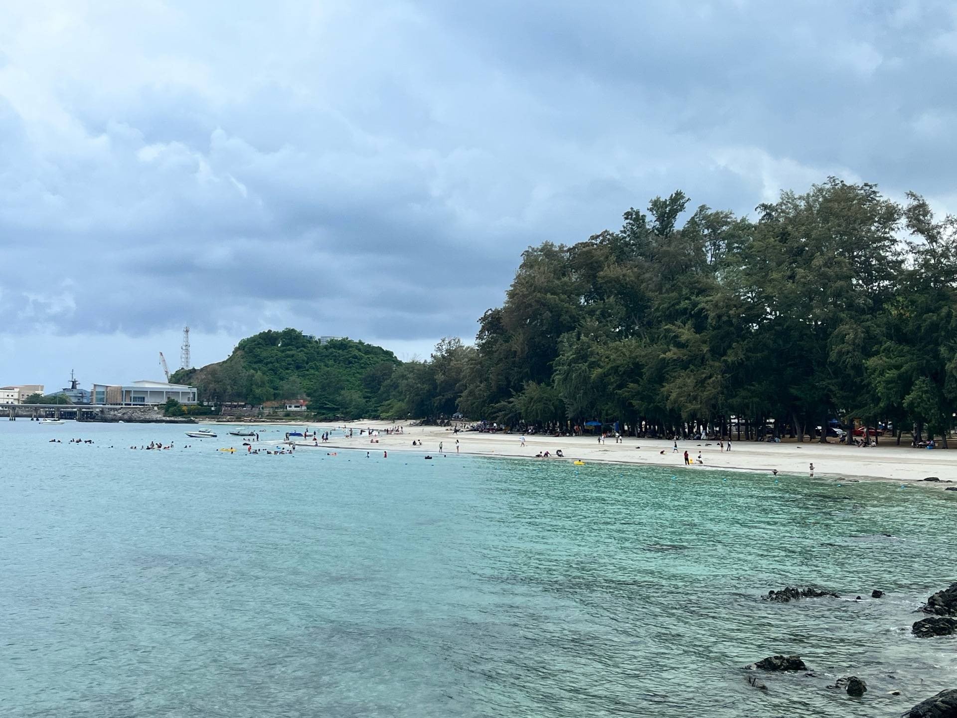 รูป หาดนางรำ