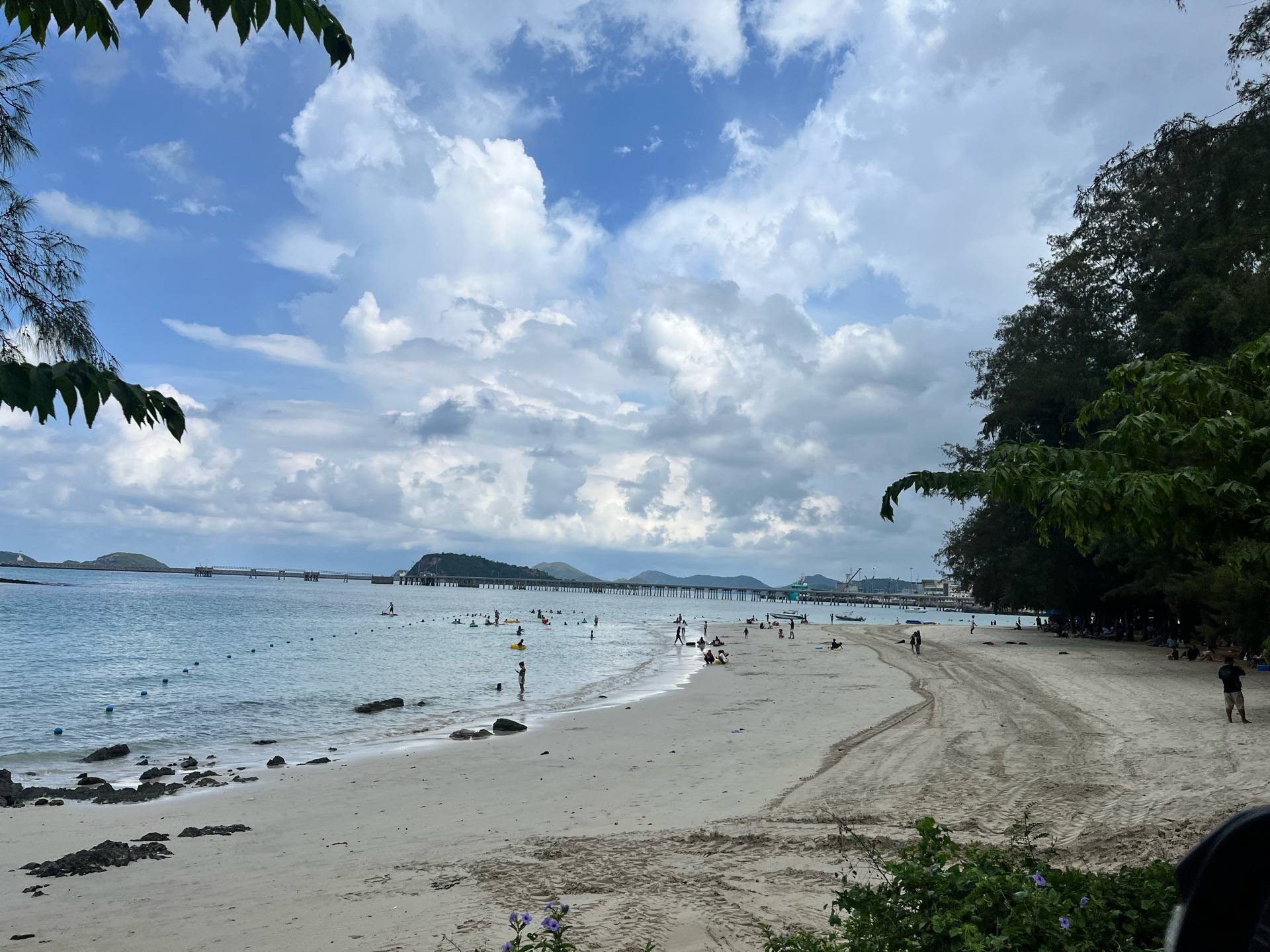 รูป หาดนางรำ