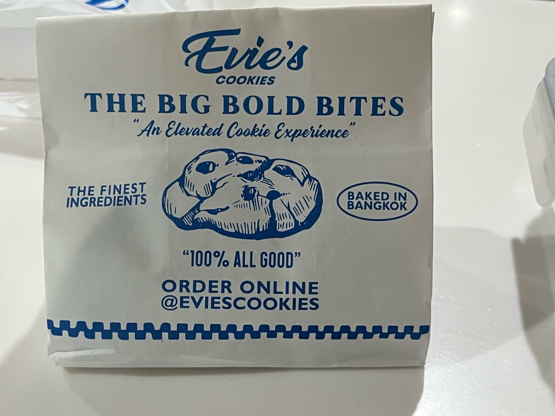 รูป Evie's Cookies Emsphere ชั้น G