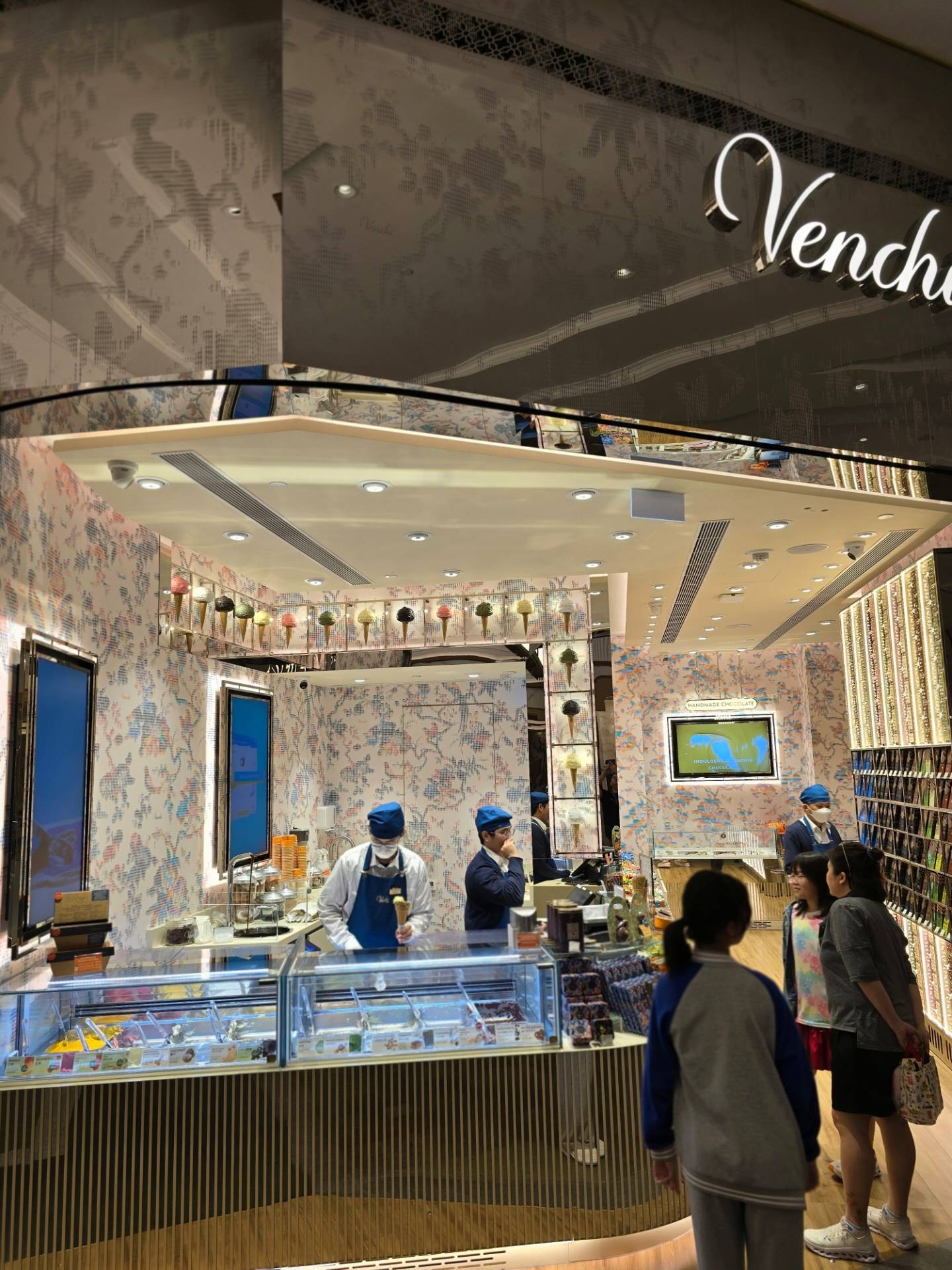 รีวิว Vinchi The Londoner Store - ร้านชอคโกแลตที่ไอศกรีมอร่อย