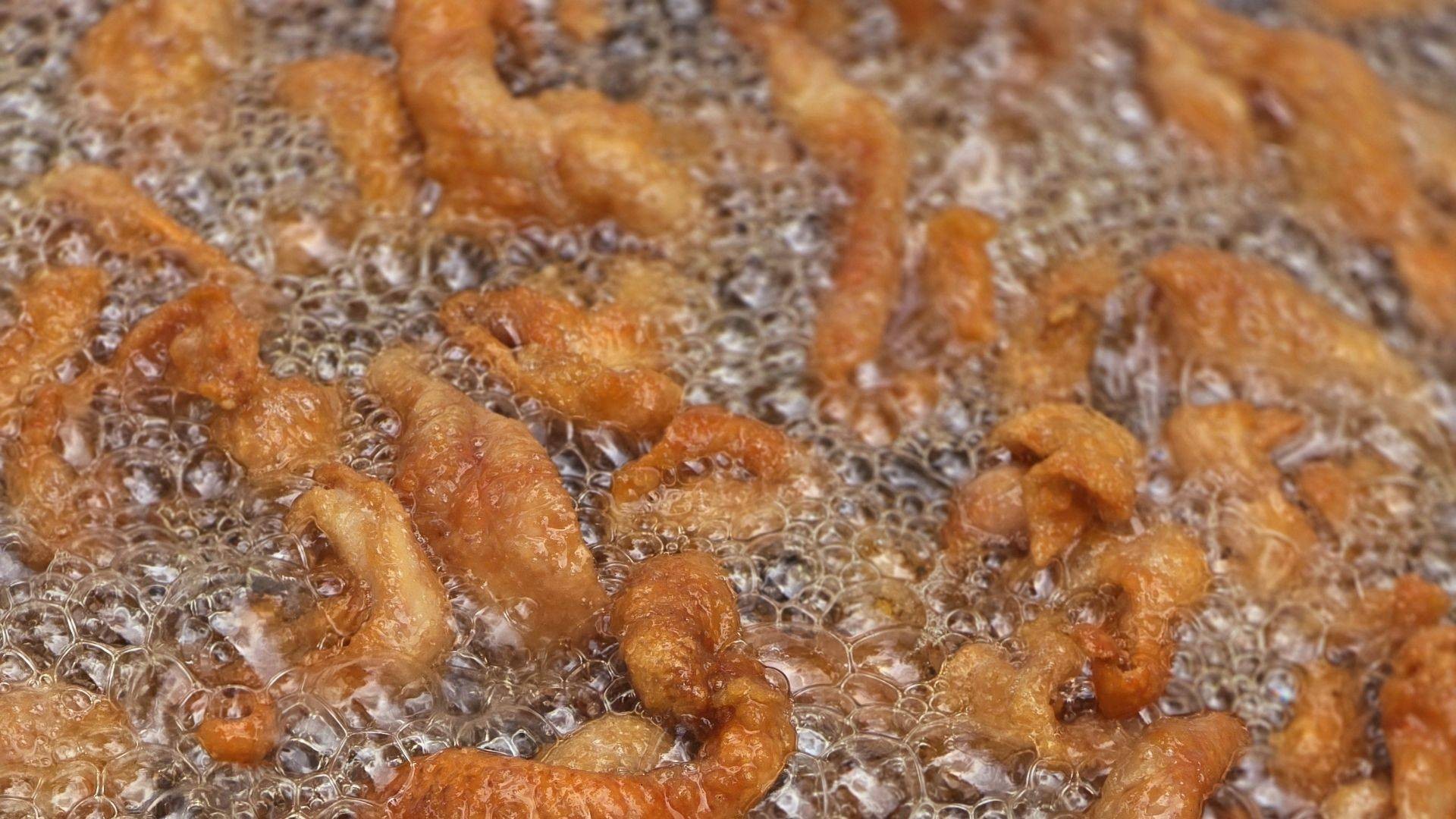 ร้าน BFC Crispy Chicken Skin 🐔 | รีวิวร้านอาหาร