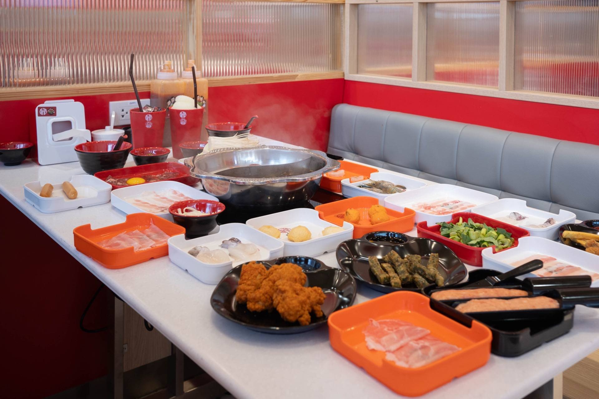 รีวิว Lucky Suki (ลัคกี้ สุกี้) Around at PTT ประตูน้ำ - พาไปลอง Lucky ...