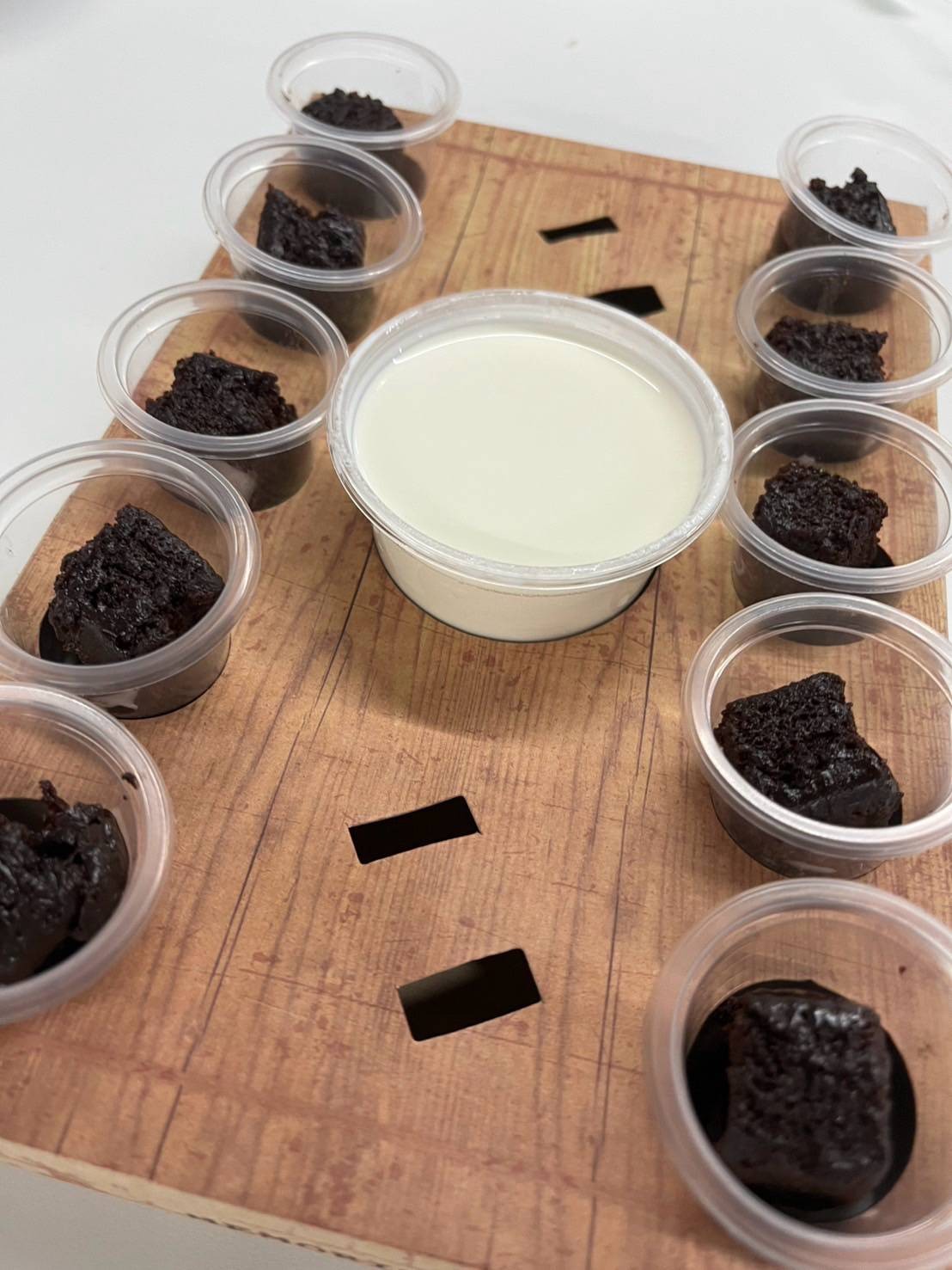 รีวิว Memorize Brownie - Dessert Cake & Coffee Siam Square - Brownie Shot!