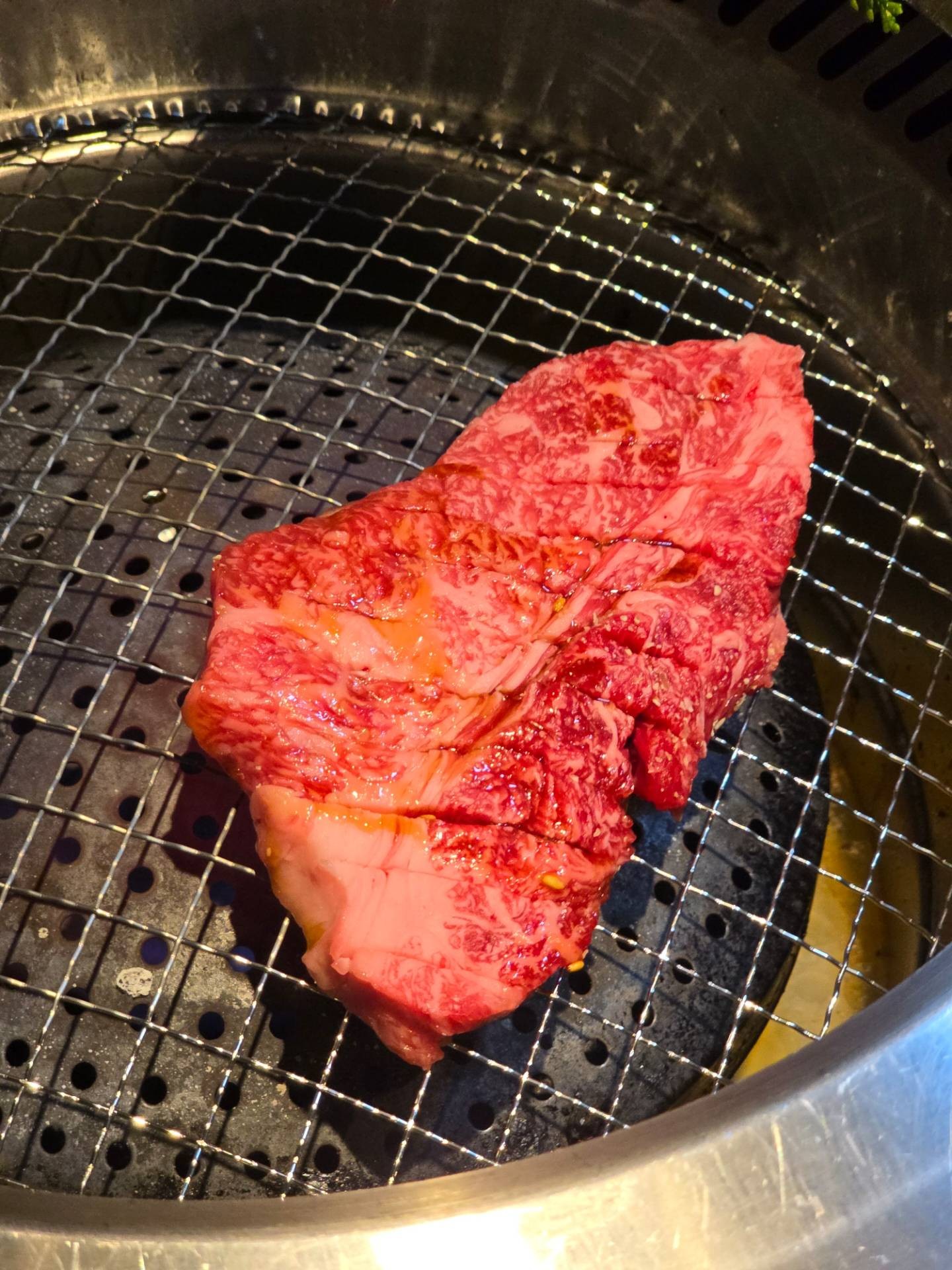 รีวิว Yakiniku Hanamichi - เนื้อเหนียว