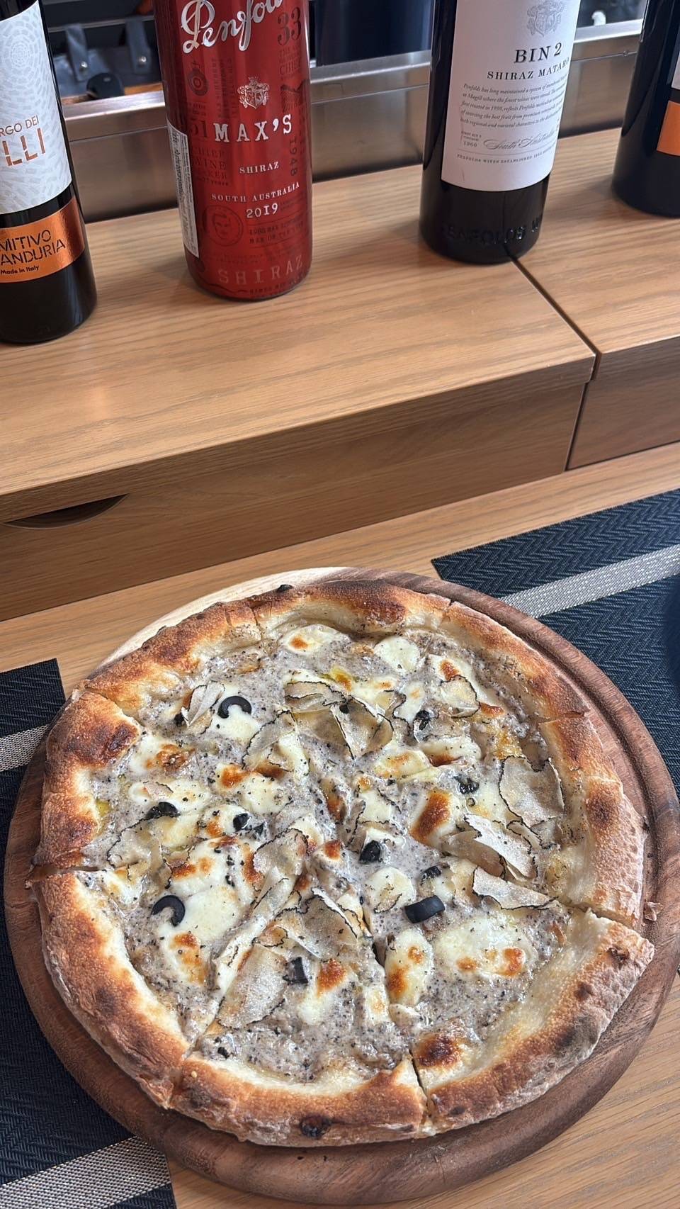 ร้าน April Pizza | รีวิวร้านอาหาร