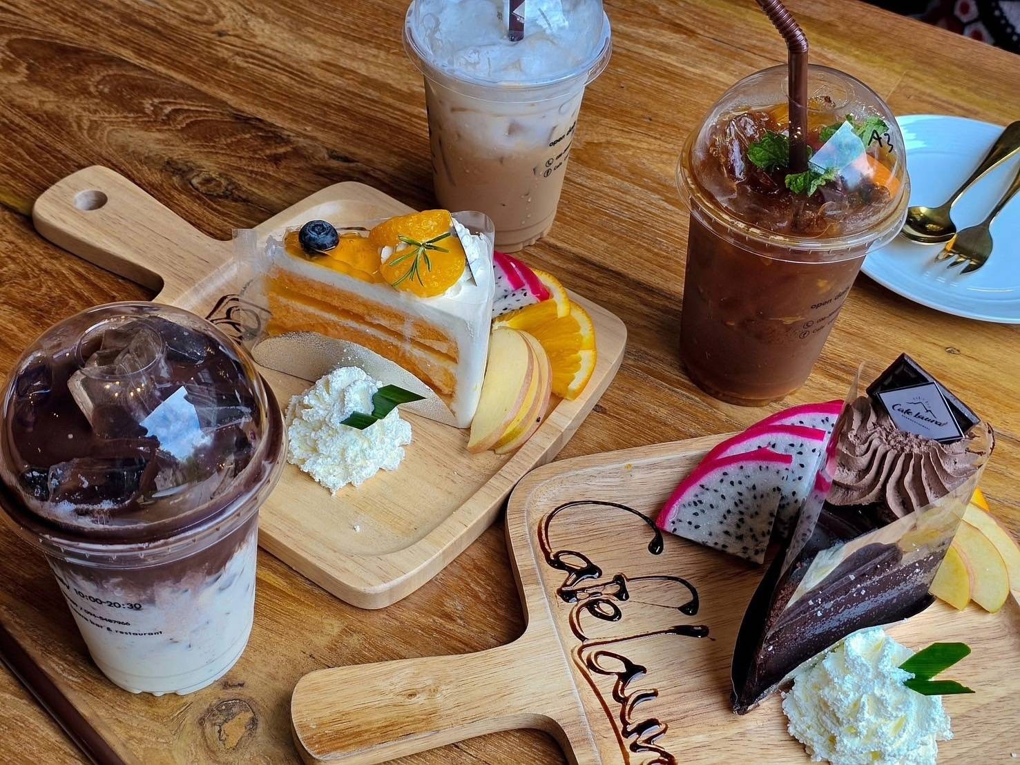 รูป Cafe Laura Bar & Restaueant สาขา3 สาริกา
