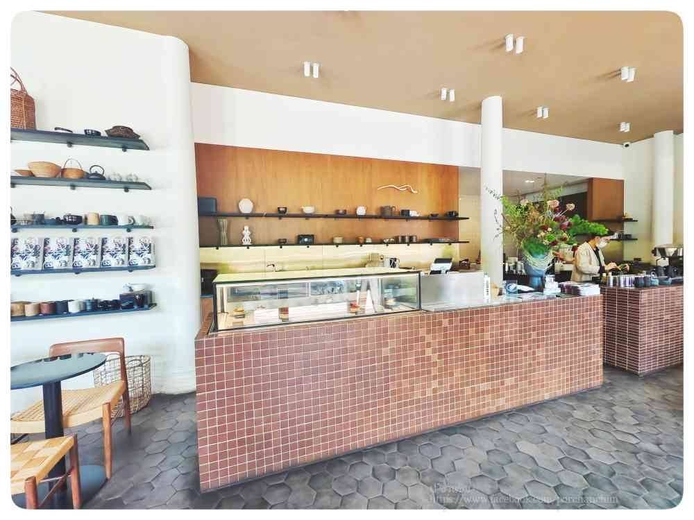 รูป Ayatana Cafe เจริญกรุง