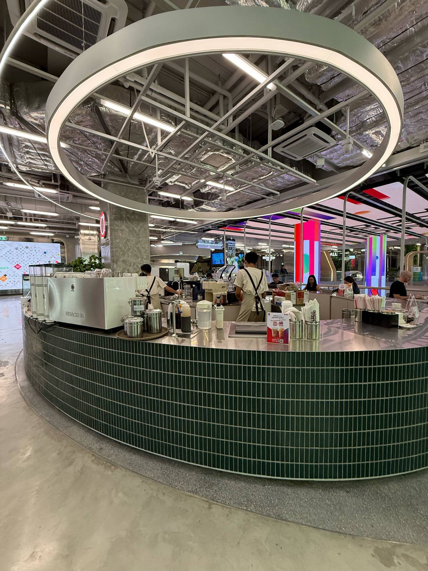 รีวิว True Coffee True Digital Park West ชั้น 3 - ชาไทยเย็นโบราณน้ำแข็งบด