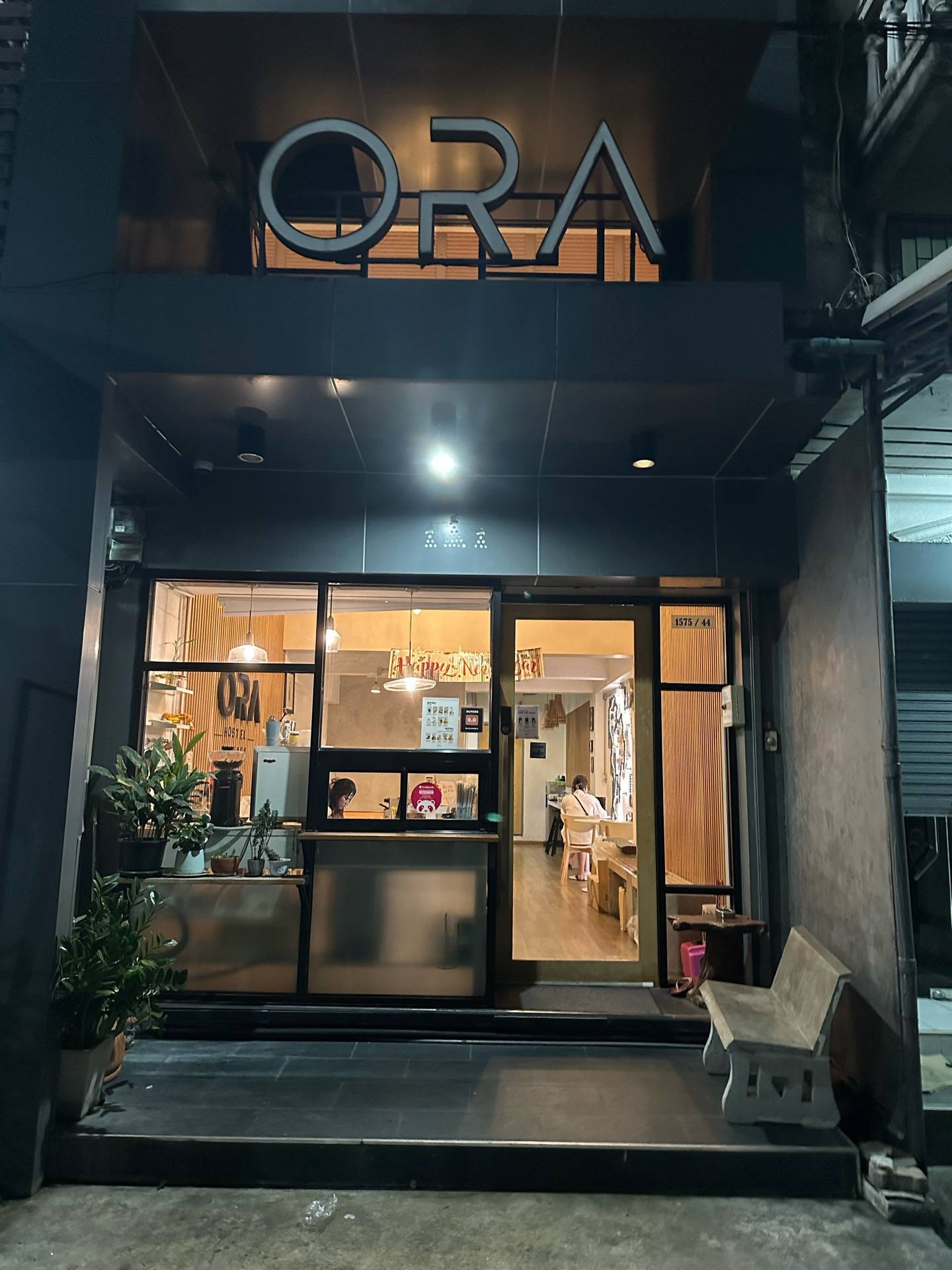รีวิว Ora Hostel Bangkok - โฮสเทลราคาประหยัด สะดวก