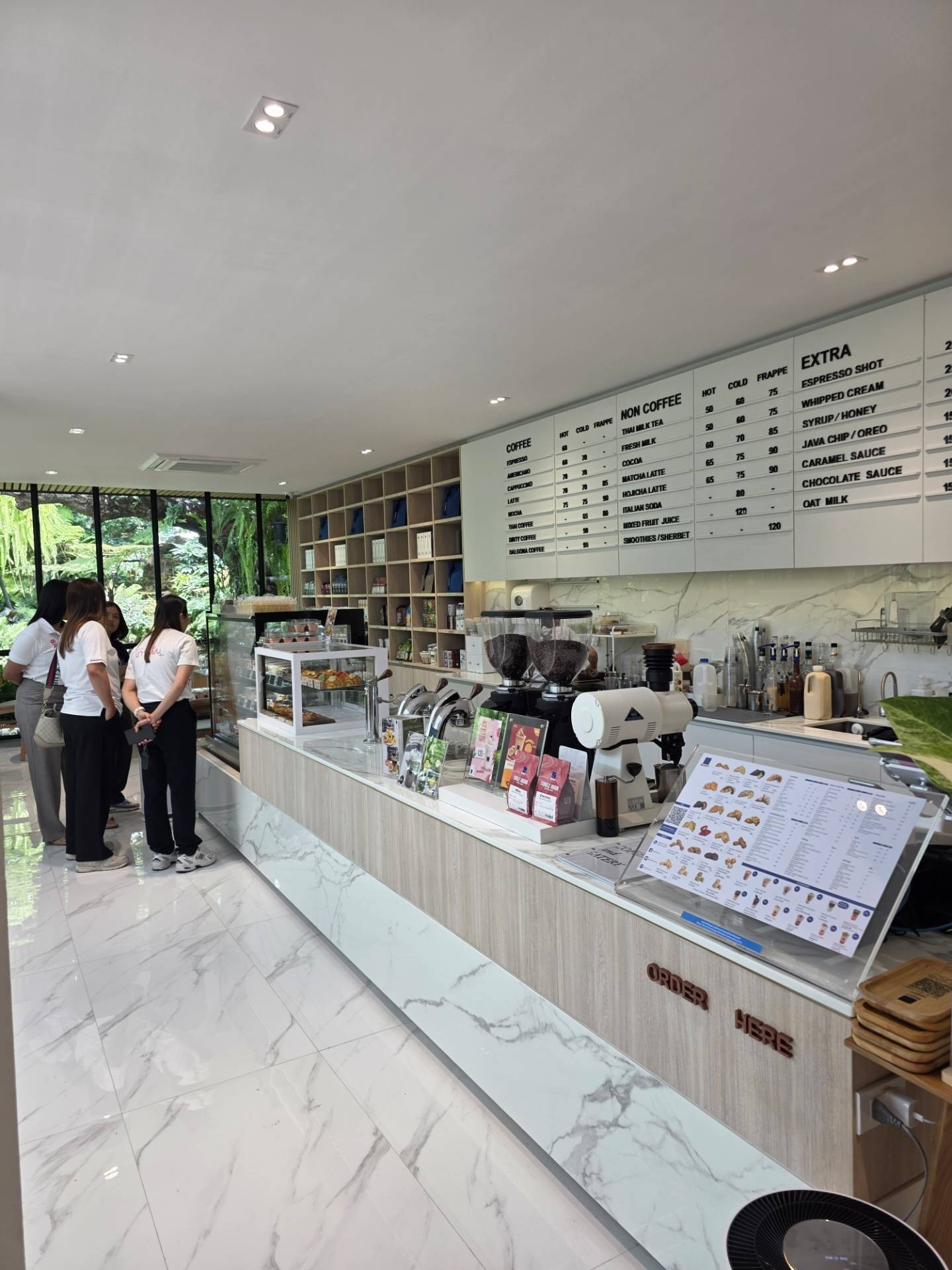 รีวิว Bluekoff Coffee Saraburi - คาเฟ่แสนอร่อยลพบุรี