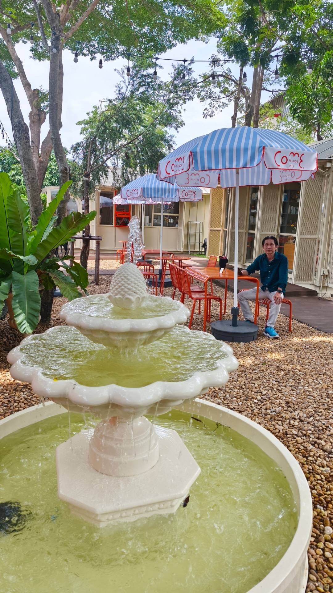 รูป Come Escape Cafe Come escape cafe