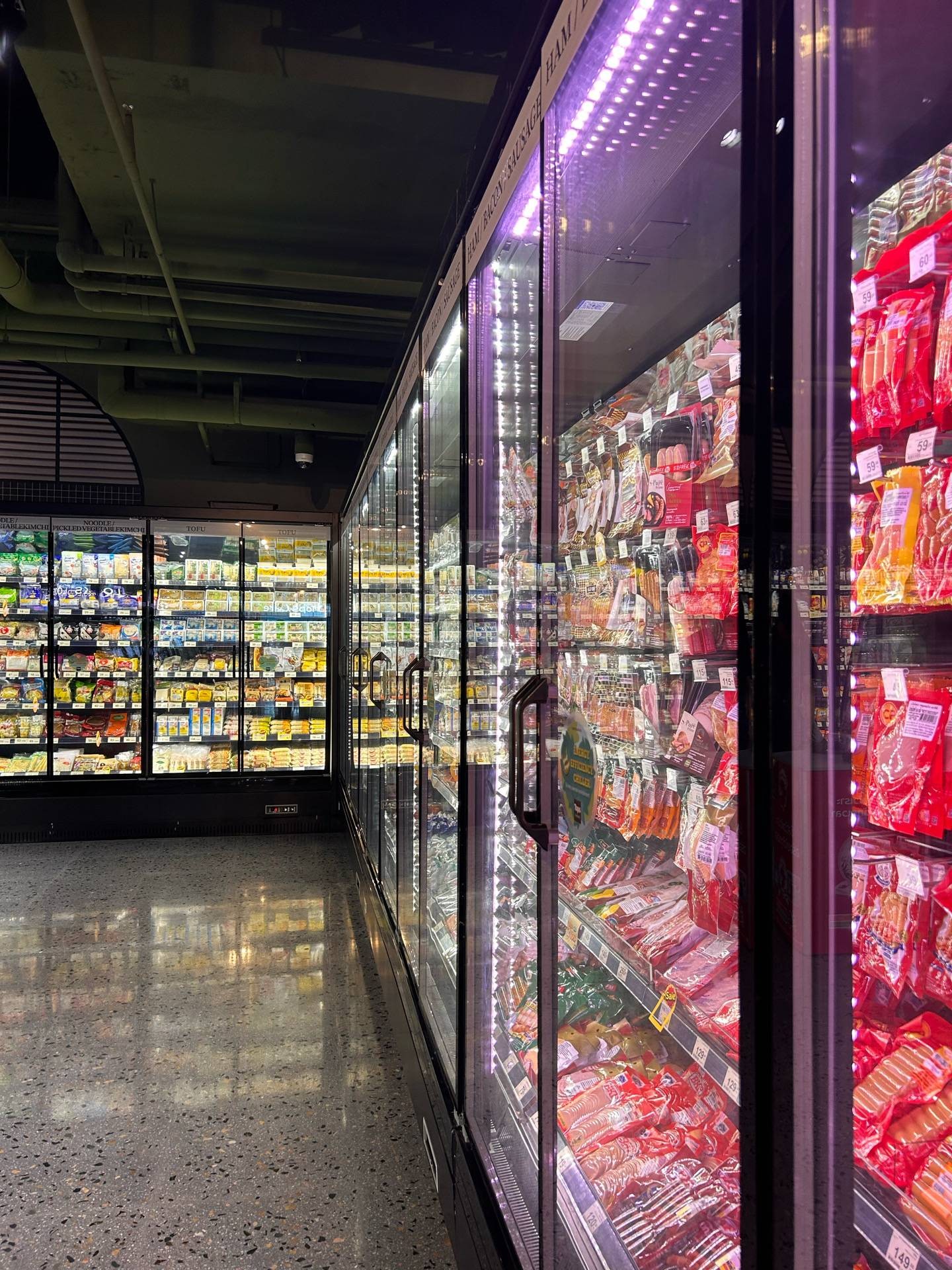 Tops Food Hall - รีวิวสถานที่ท่องเที่ยว