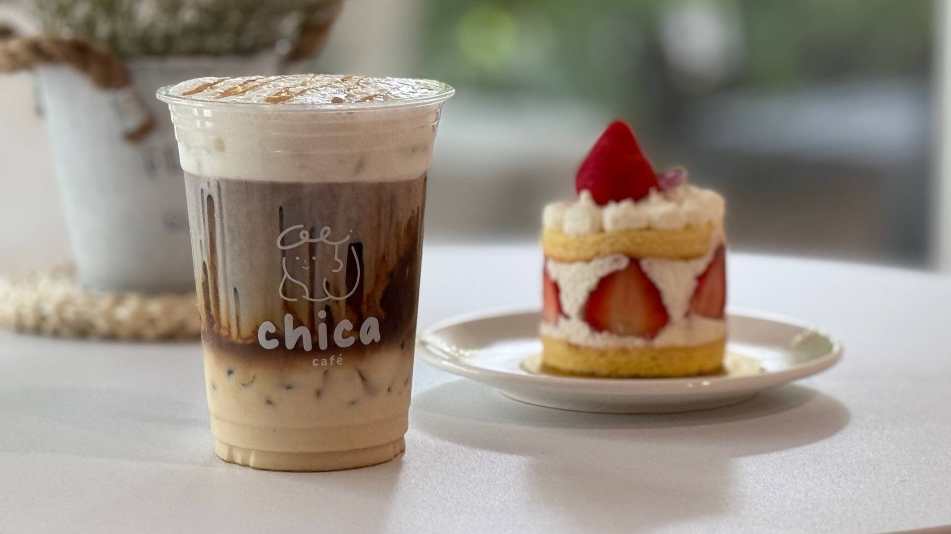 Chica Cafe Bangkok - สั่งอาหารเดลิเวอรี | Wongnai x LINE MAN