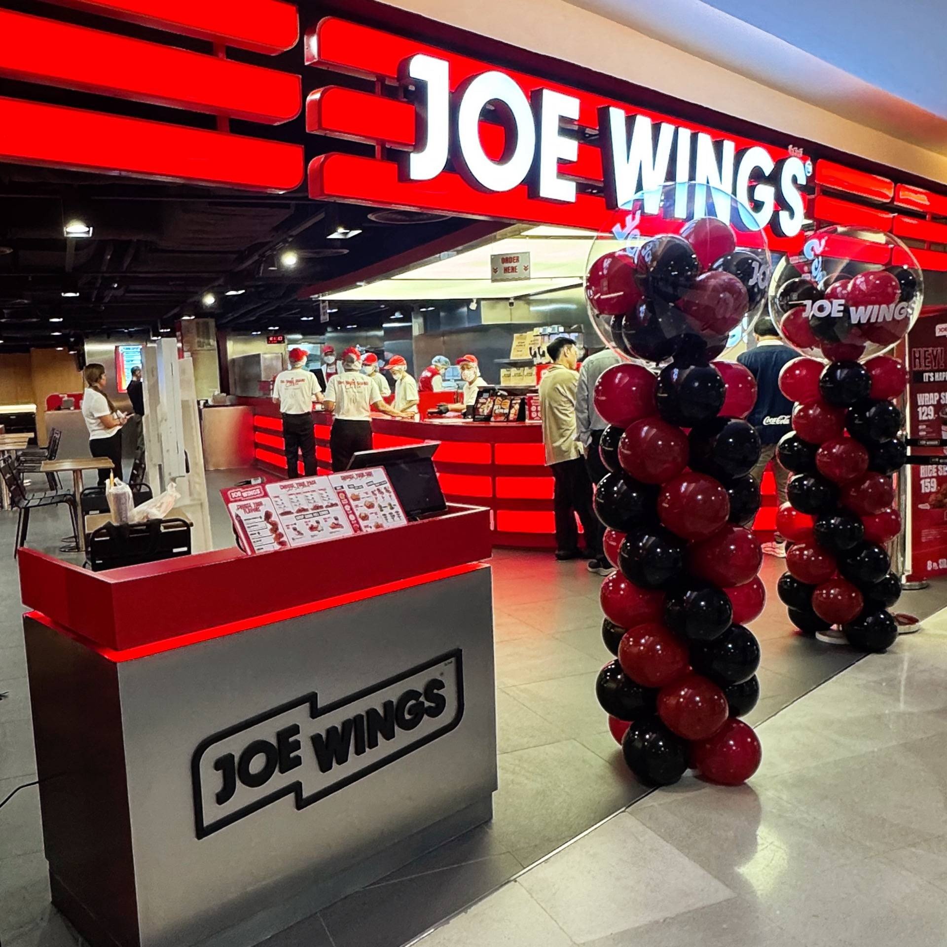 รีวิว JOE WINGS สีลมคอมเพล็กซ์