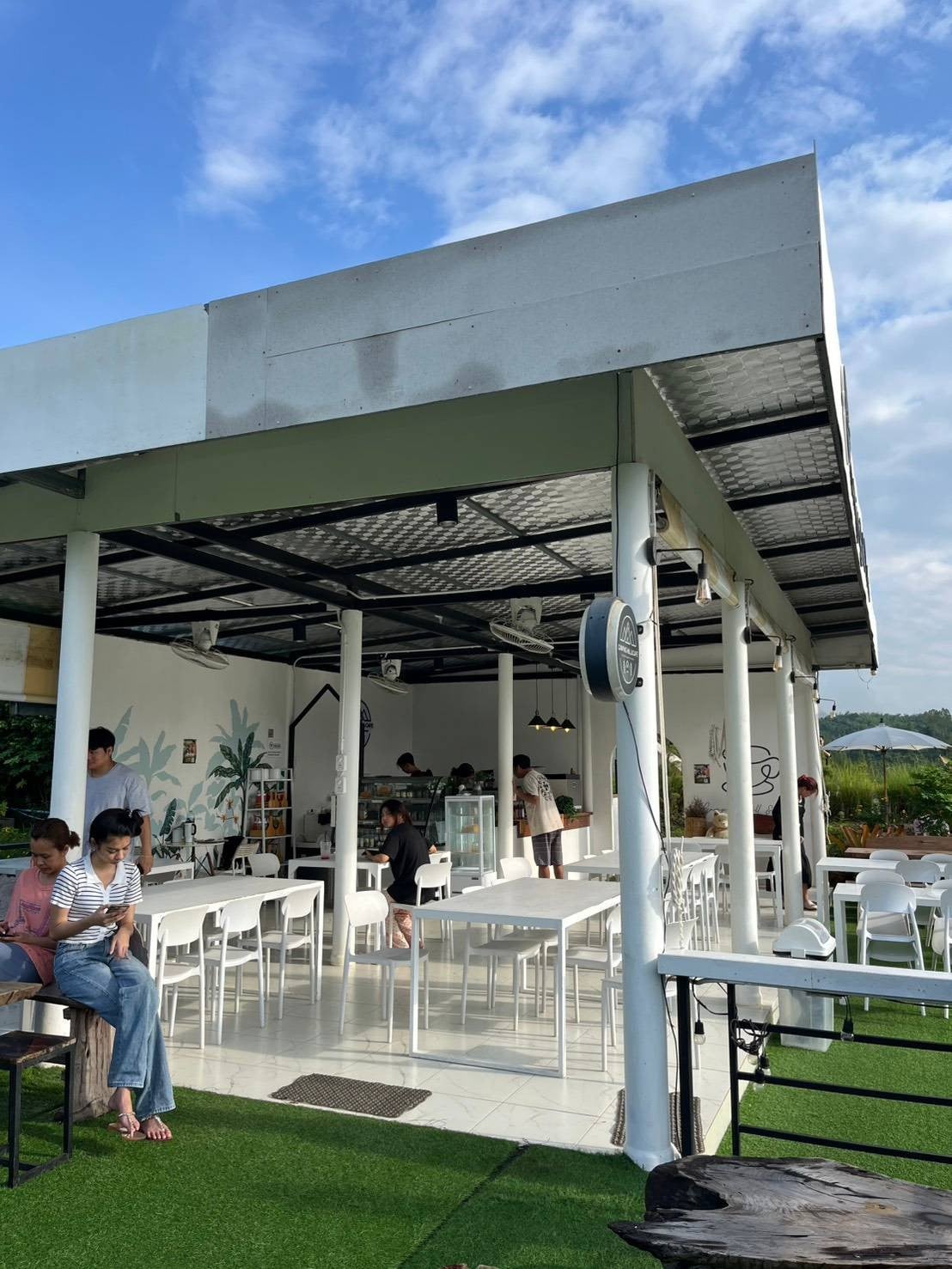 รูป Camping Hill & Cafe