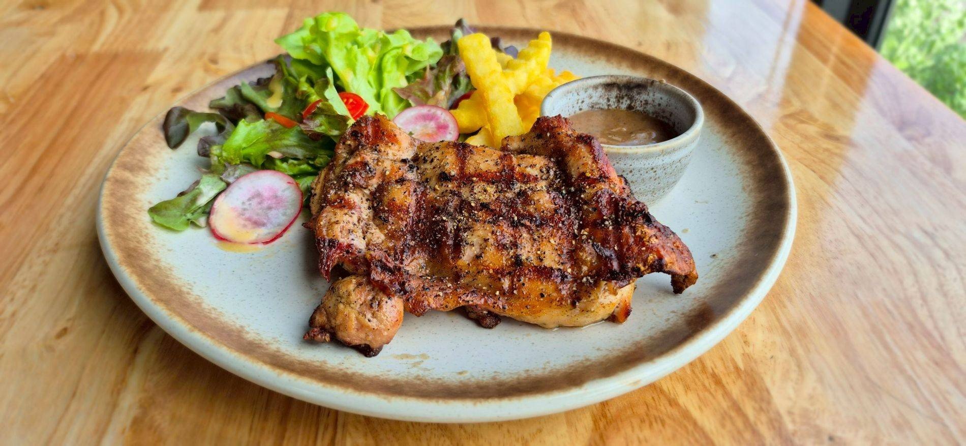 ร้าน กพอ สเต็กเฮาส์ แอนด์ บิสโทร | รีวิวร้านอาหาร