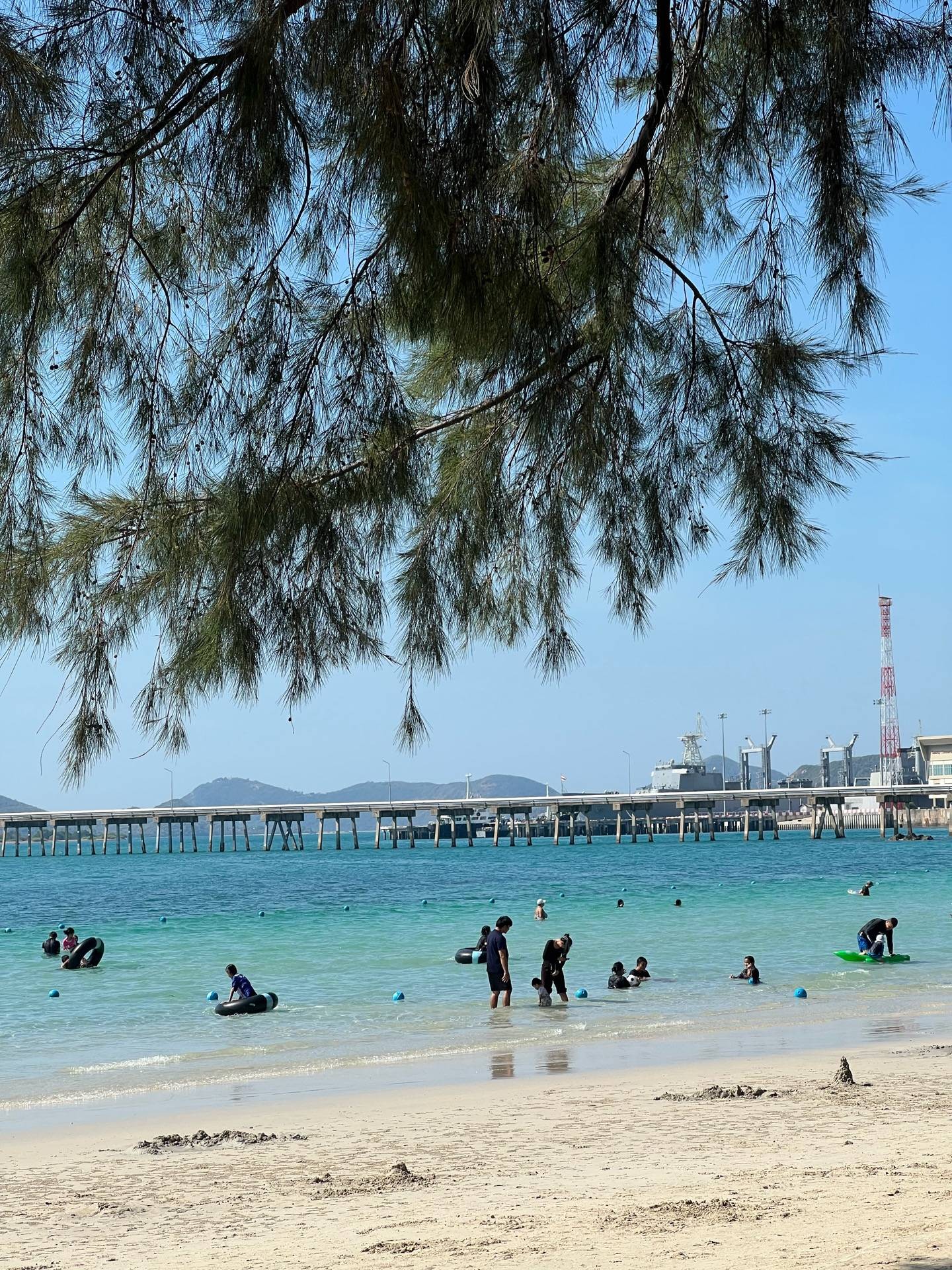 รูป หาดนางรำ