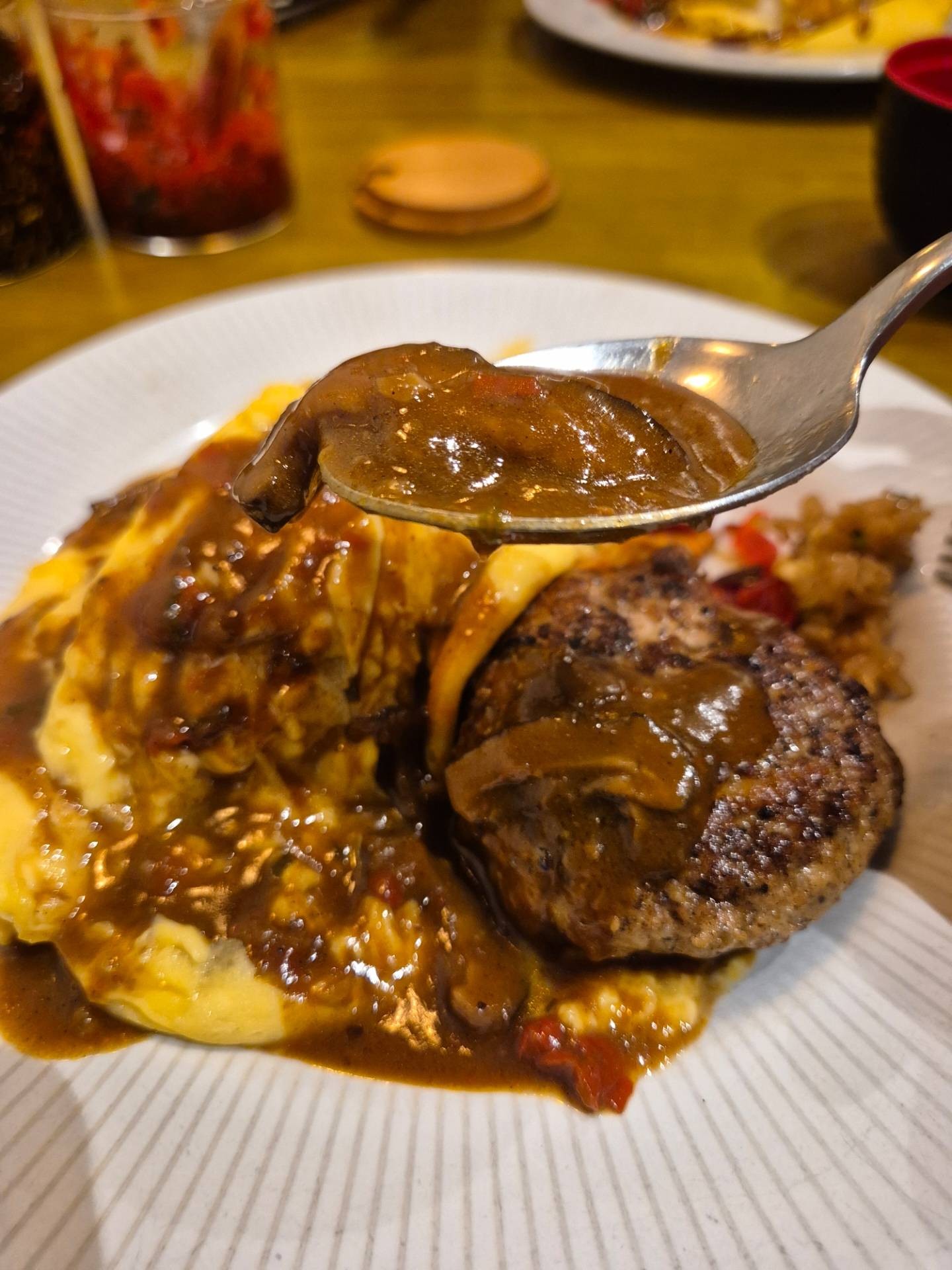 รีวิว Hey's Burg สามย่าน - Hey’s Burg เป็นร้านอาหารญี่ปุ่นสไตล์โฮมเมด ...