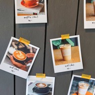 รูปป้ายหรือสมุดเมนู ของร้าน KIMMIK Coffee & Bakery อาคารไทยรงค์ทาวเวอร์