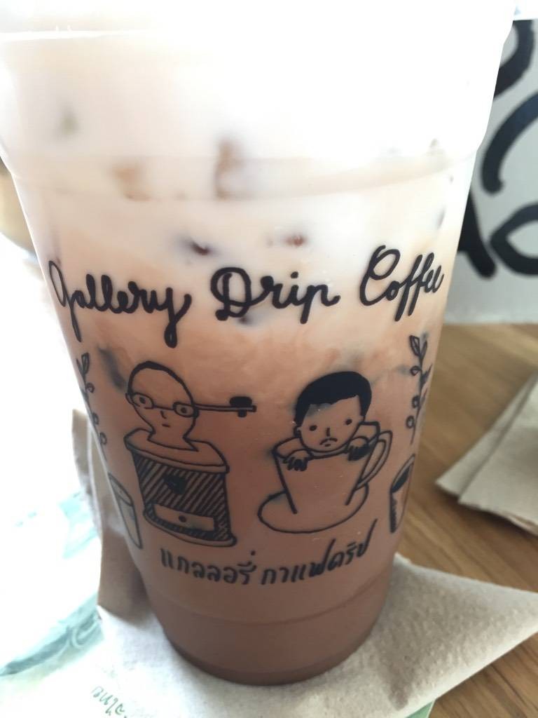 รีวิวที่แนะนำ Iced Drip Mocha