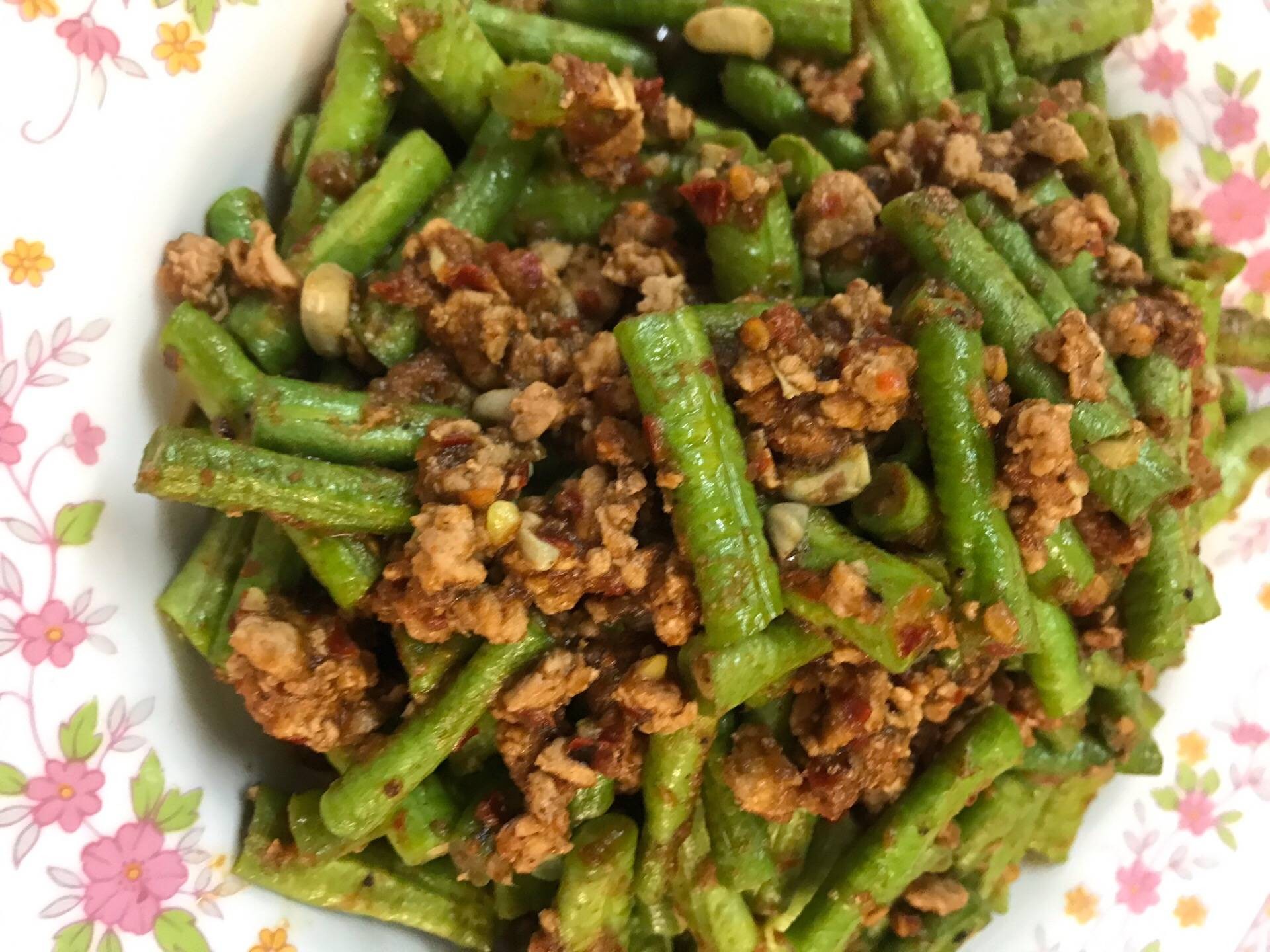 สูตร ถั่วฝักยาวผัดพริกน้ำเงี้ยวหมูสับ พร้อมวิธีทำโดย GopOpOp - Wongnai ...