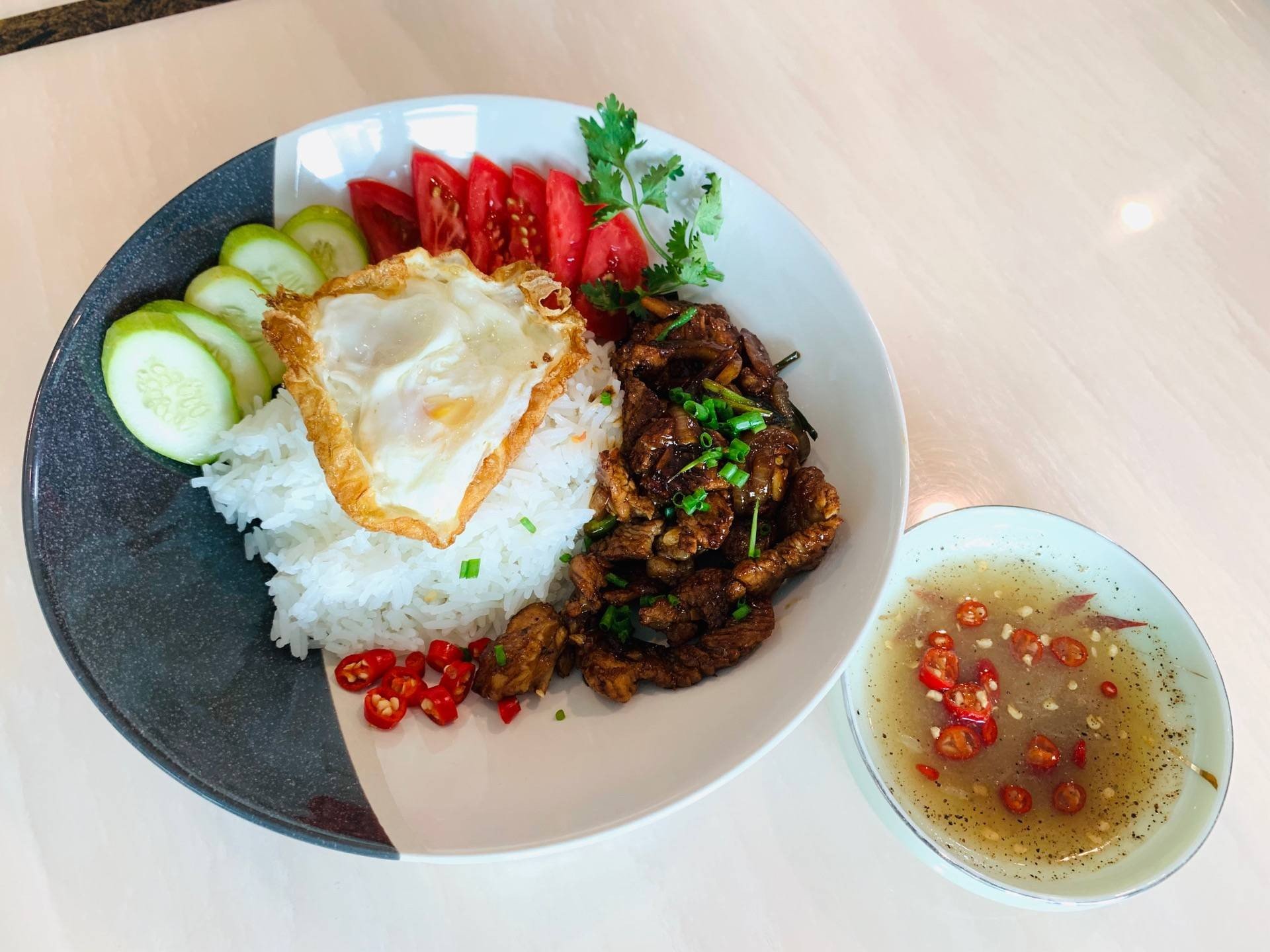 สูตร Pork Lok Lak พร้อมวิธีทำโดย MoonZz