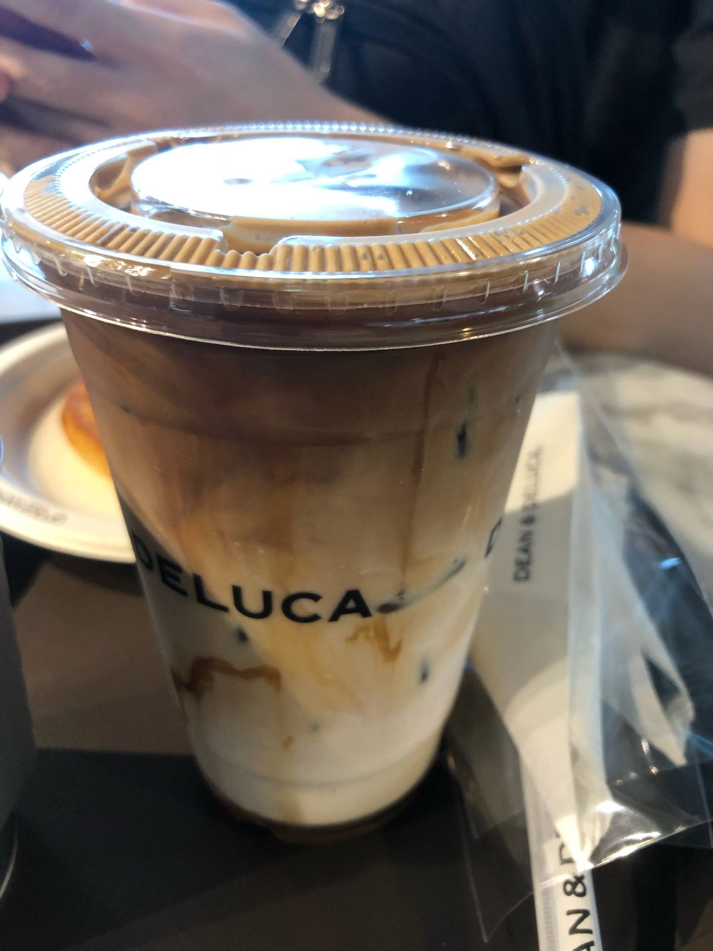 รีวิวที่แนะนำ Caramel macchato iced M