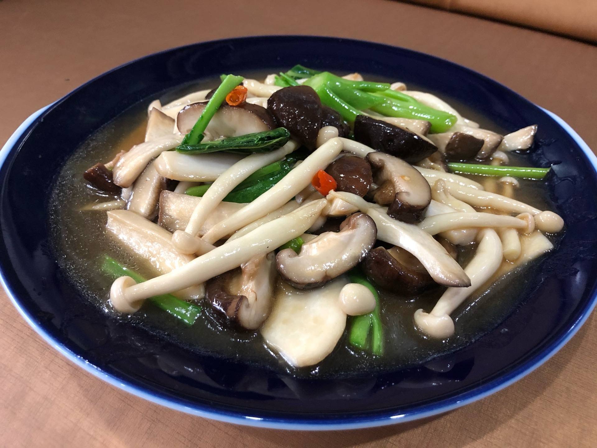 สูตร ผัดเห็ดรวมมิตรเจ พร้อมวิธีทำโดย Chef A