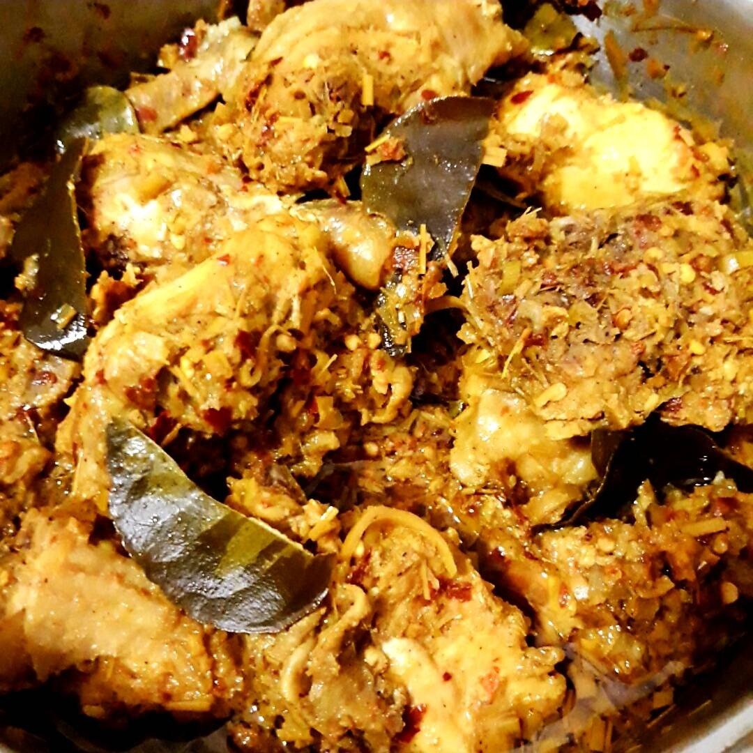 สูตร ไก่นึ่งสมุนไพร Gai Neung Samun Prai (Steamed Chicken With Herbs ...