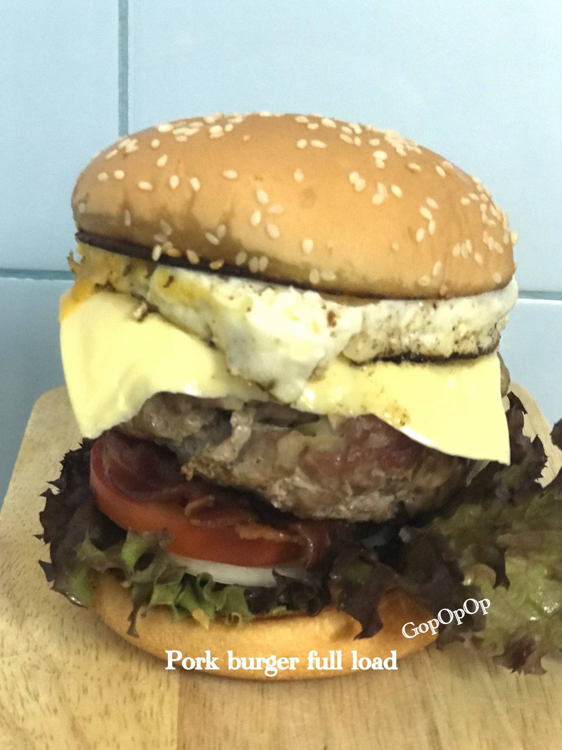 สูตร Pork burger full load เบอร์เกอร์หมูฉึกๆ เต็มสูบ 🥓🍳🧇 พร้อมวิธีทำโดย ...